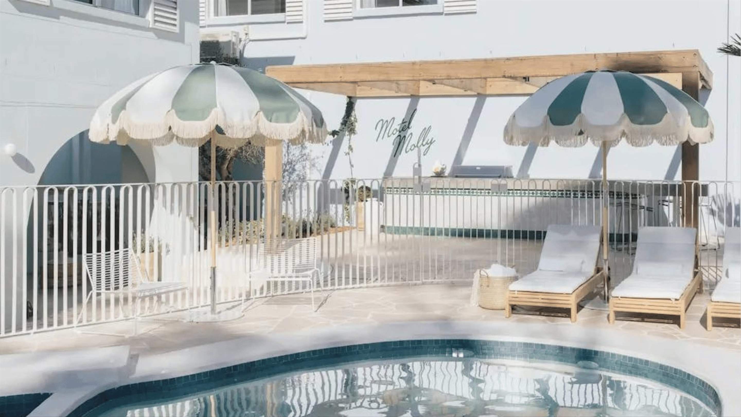 Motel Molly