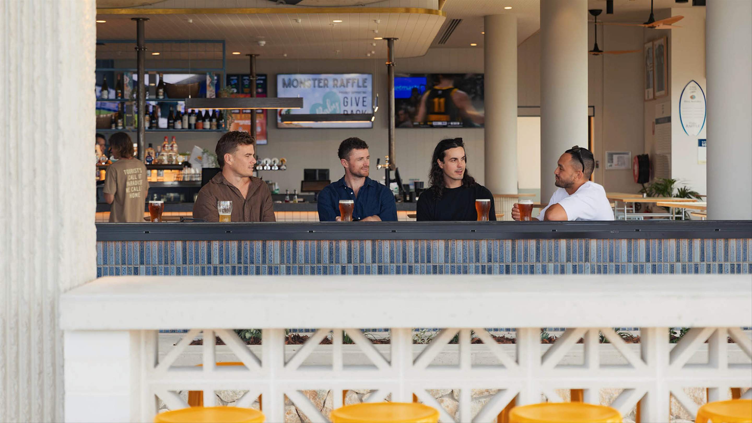 Kirra Beach Hotel, Coolangatta Review