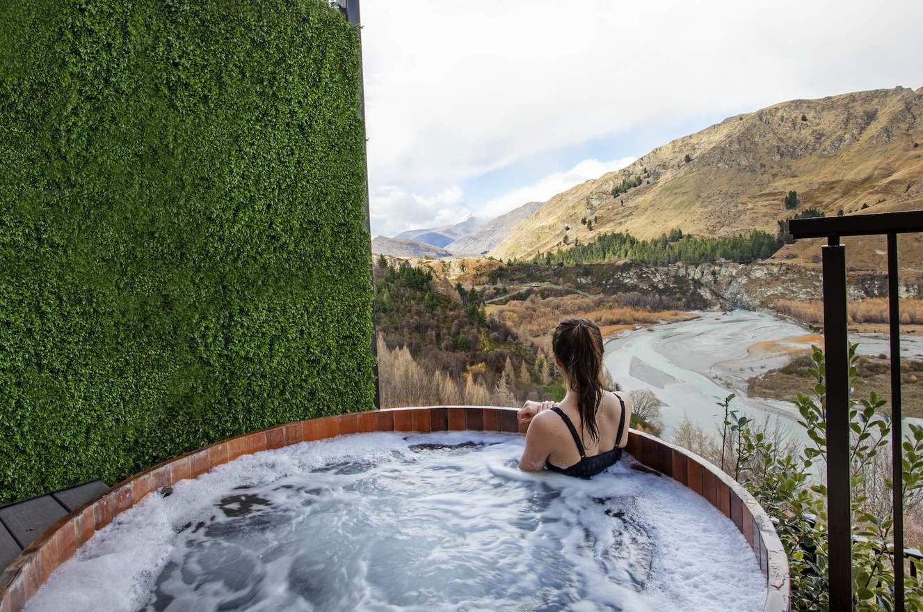 Onsen Hot Pools - Concrete Playground