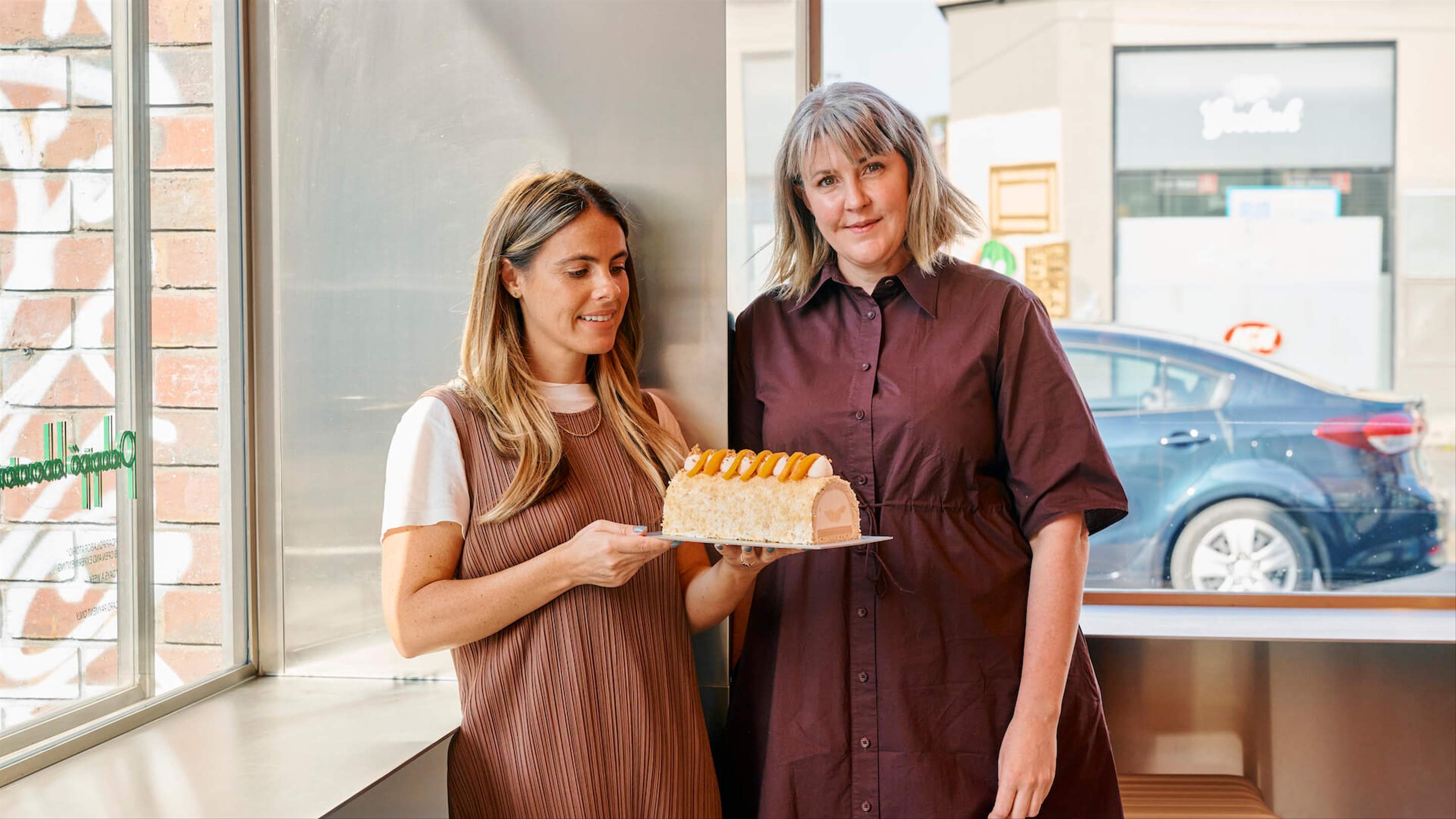 Pidapipo Teams Up With Beatrix Bakes on New Gelato Cake