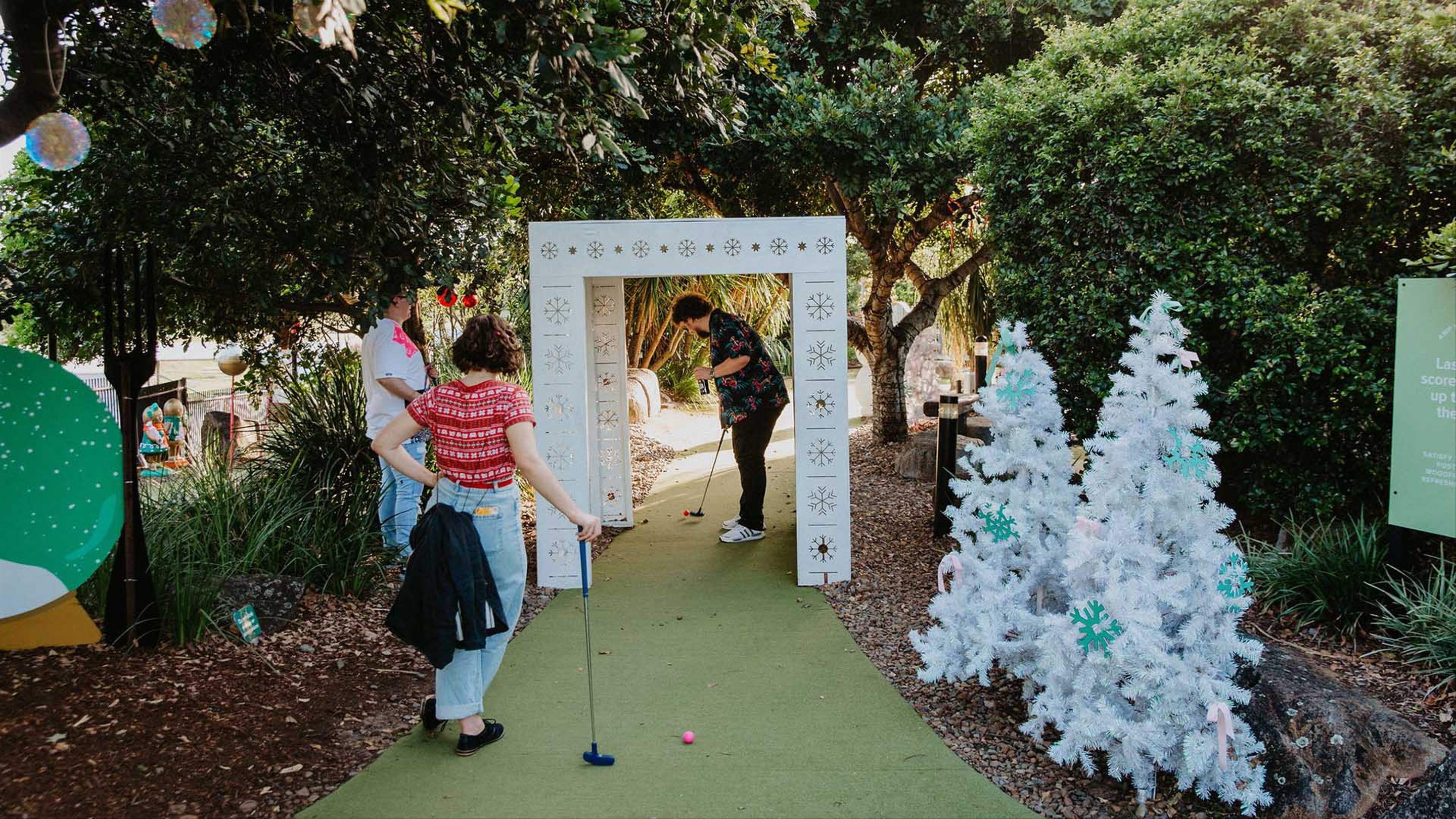 Deck the Greens with Festive Putt Putt: Victoria Park's Christmas Mini ...