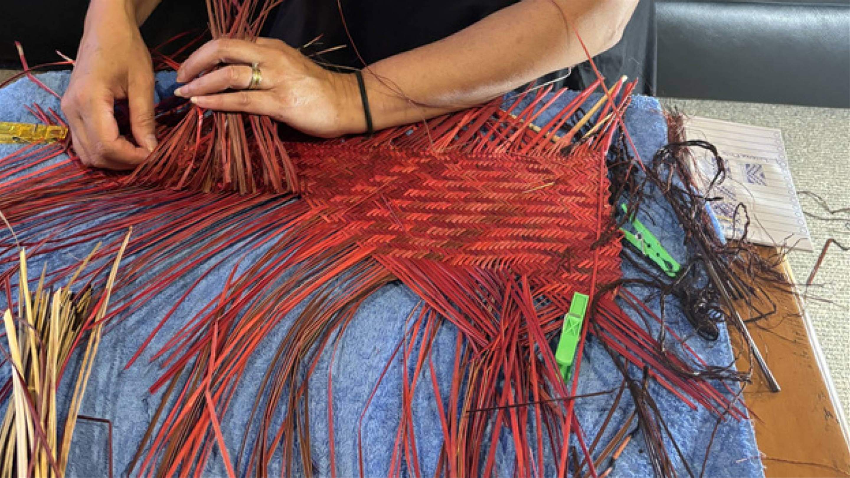 These Maori Artists Have Banded Together for a Display of Undocumented ...