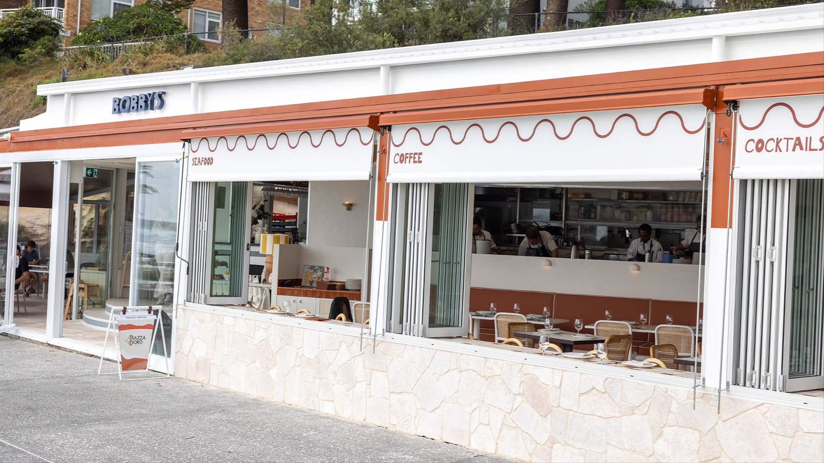 Bobbys Cronulla, Cronulla Review