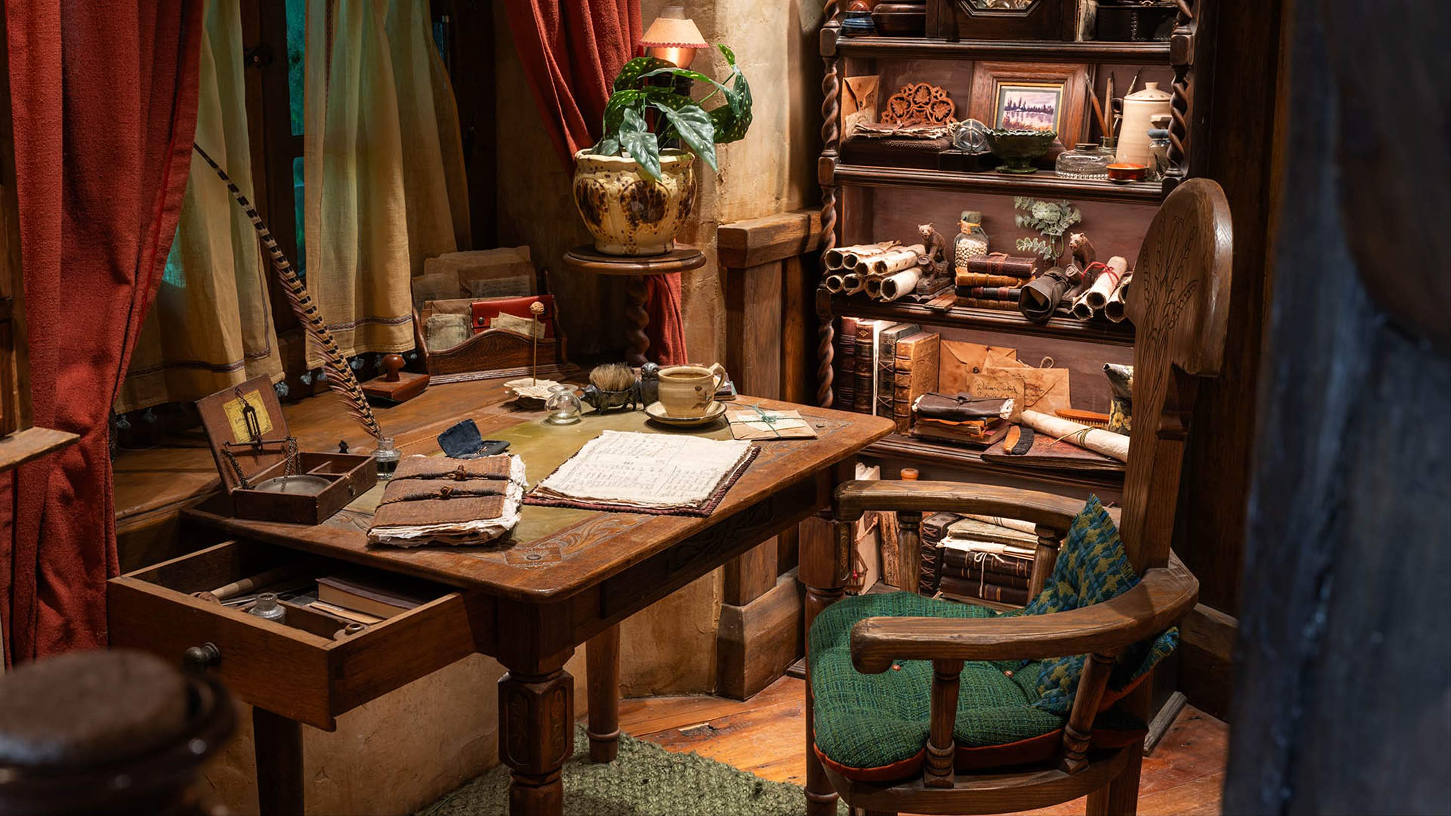 The Hobbiton Movie Set Has Opened Its Hobbit Holes to the Public So You ...