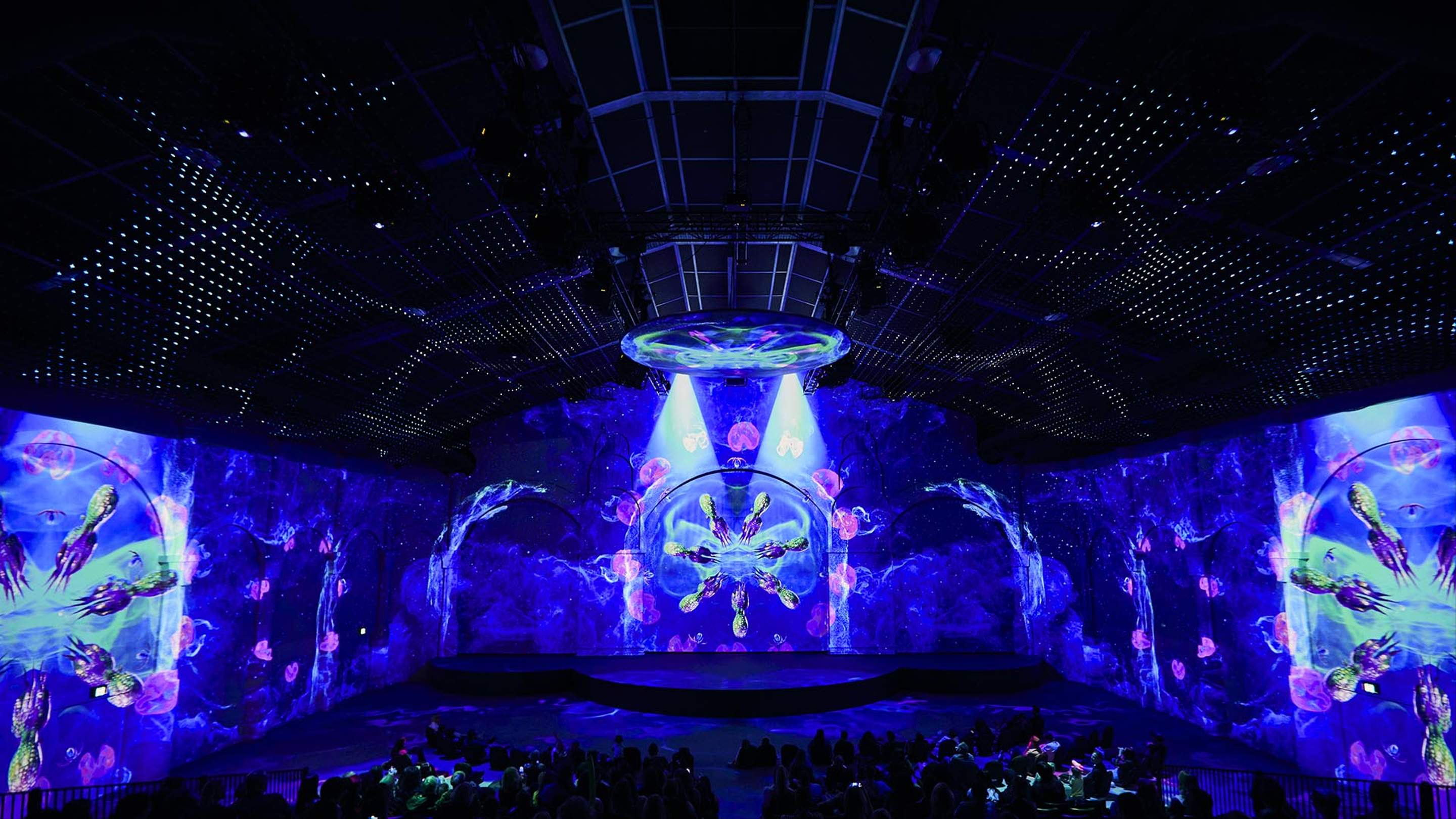 Now Open: 'Dream Circus' Is the Immersive Attraction Filling Luna Park ...