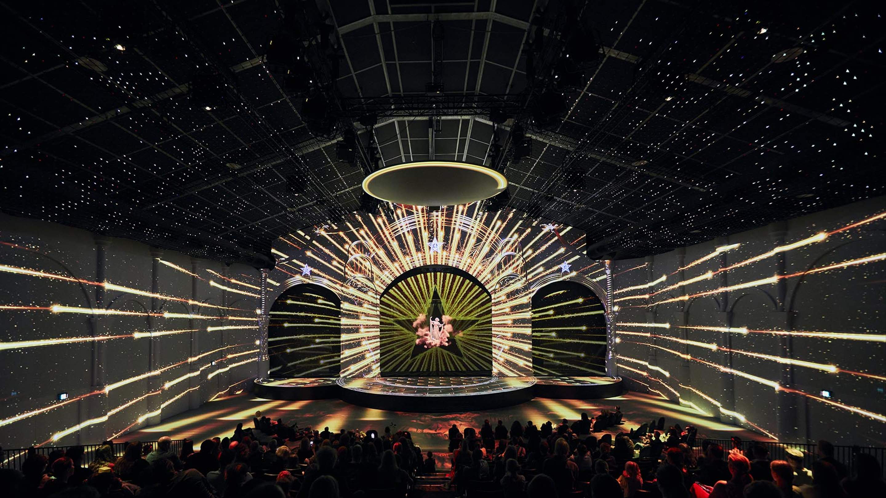 Now Open: 'Dream Circus' Is the Immersive Attraction Filling Luna Park ...