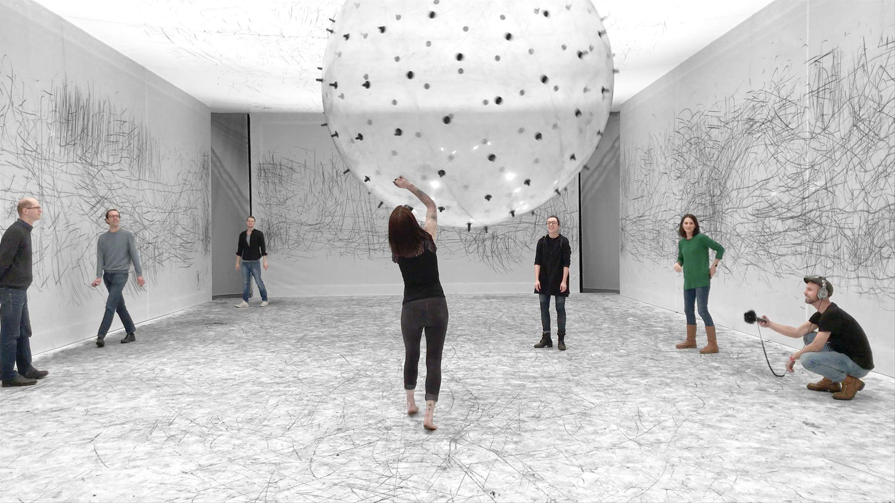 Space Rocks, Helium Spheres and 'Metropolis' with a Live Score: World ...