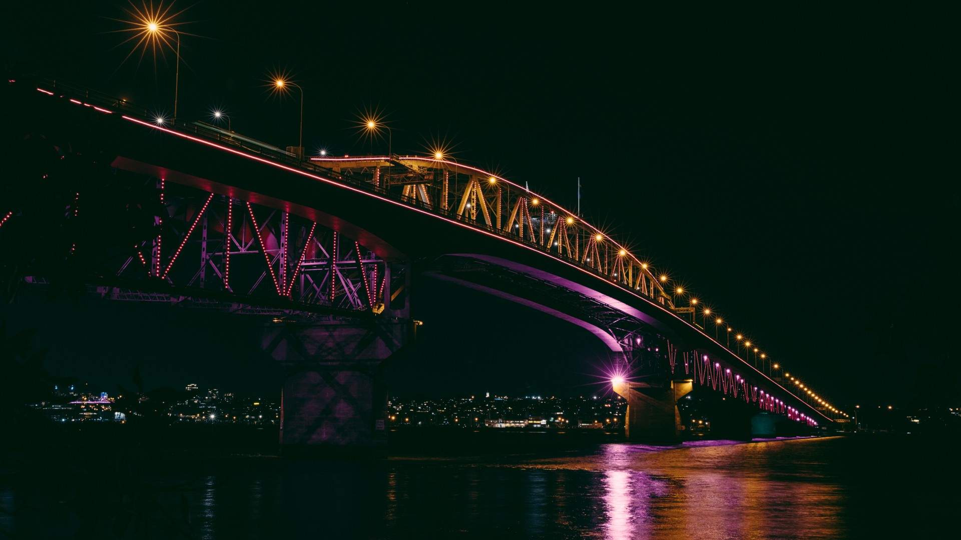 Auckland's Harbour Bridge Will Be Lit Up with Two New Light Shows for ...