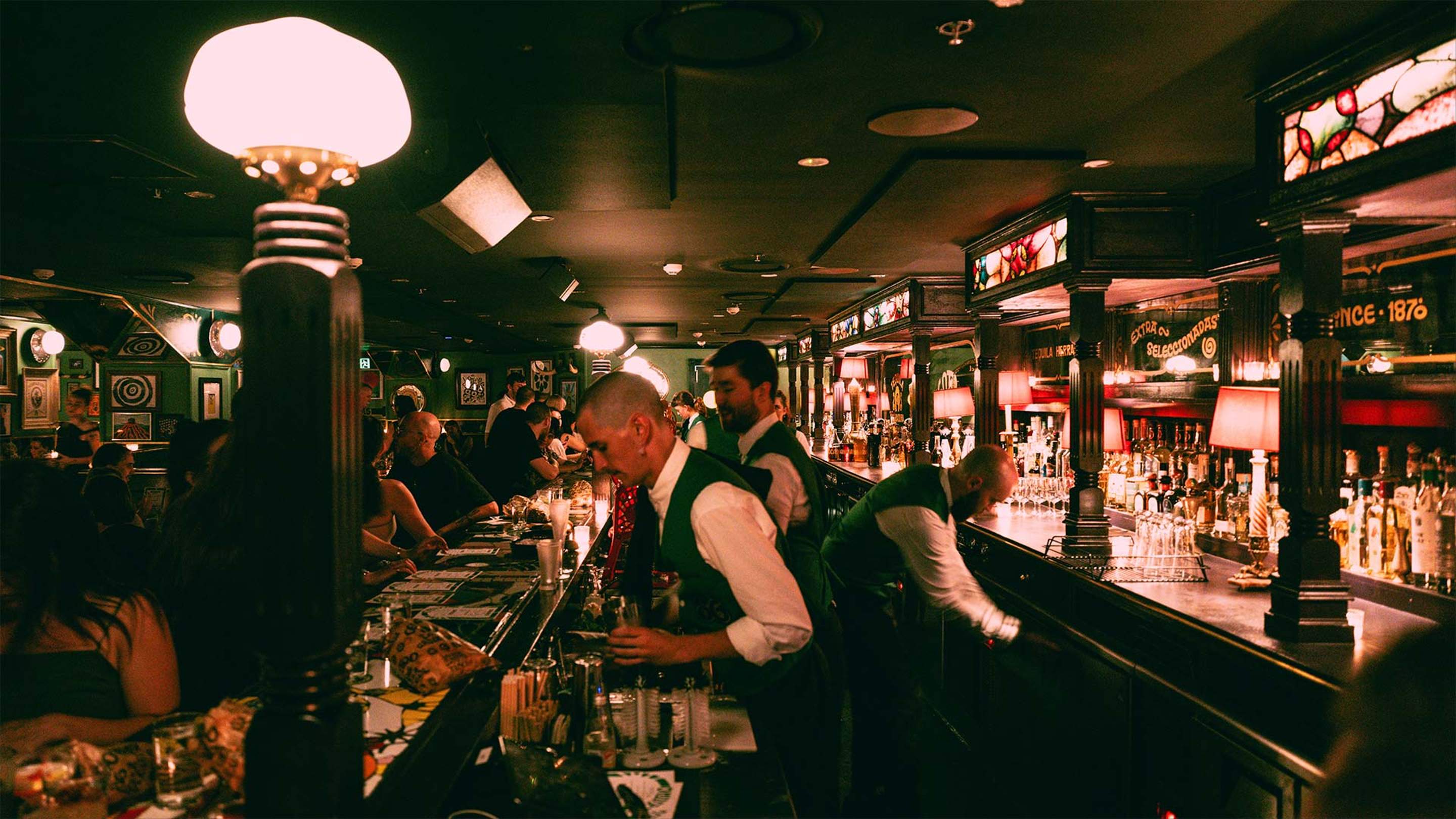 Centro 86, Sydney Review