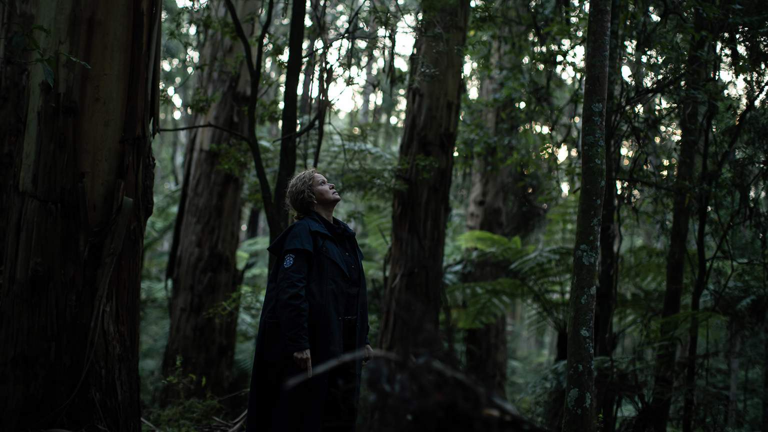 Leading Australia's Latest Compelling Whodunnit with a Stunning Setting ...