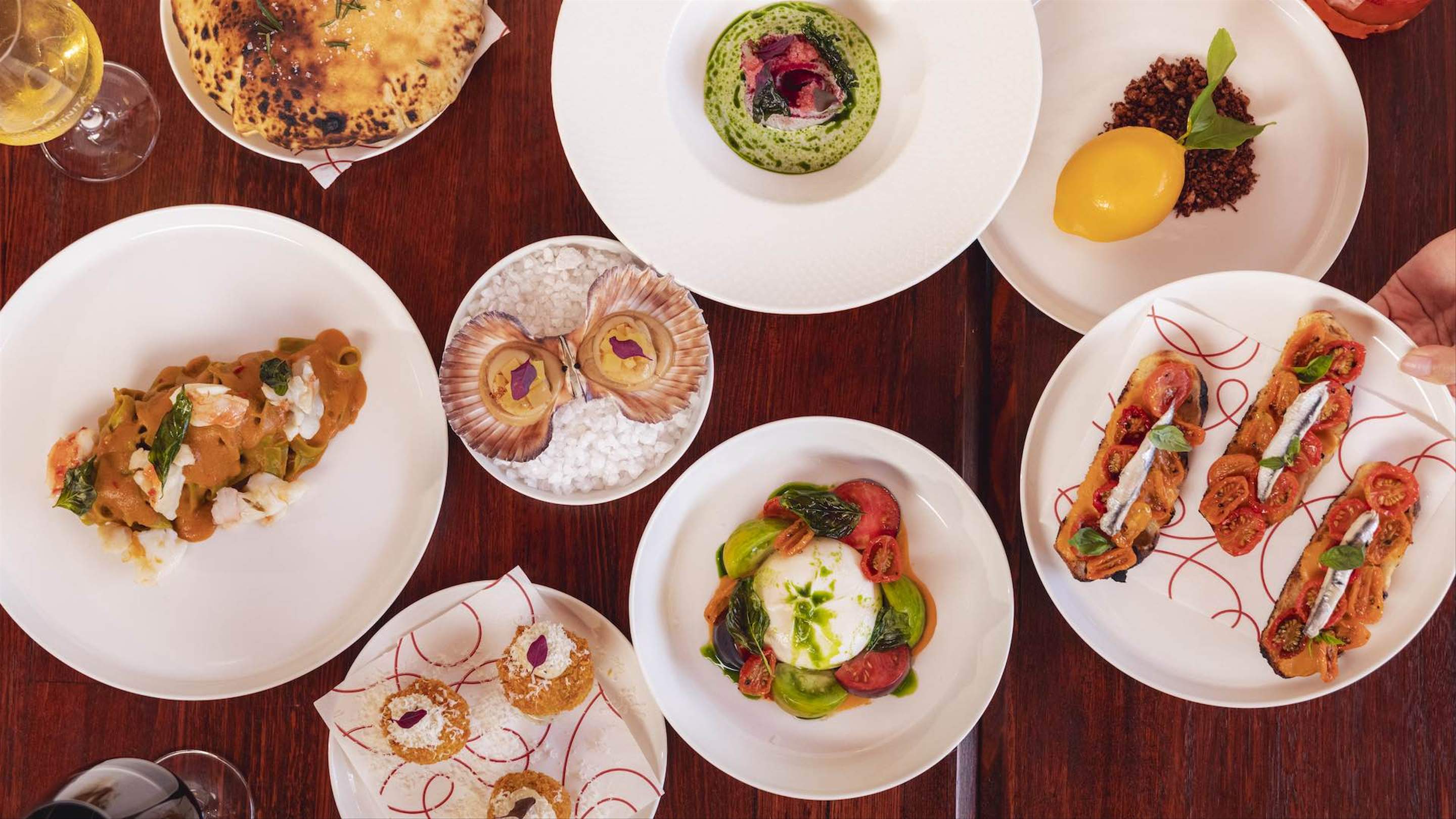 Bar Infinita, Gordon Review