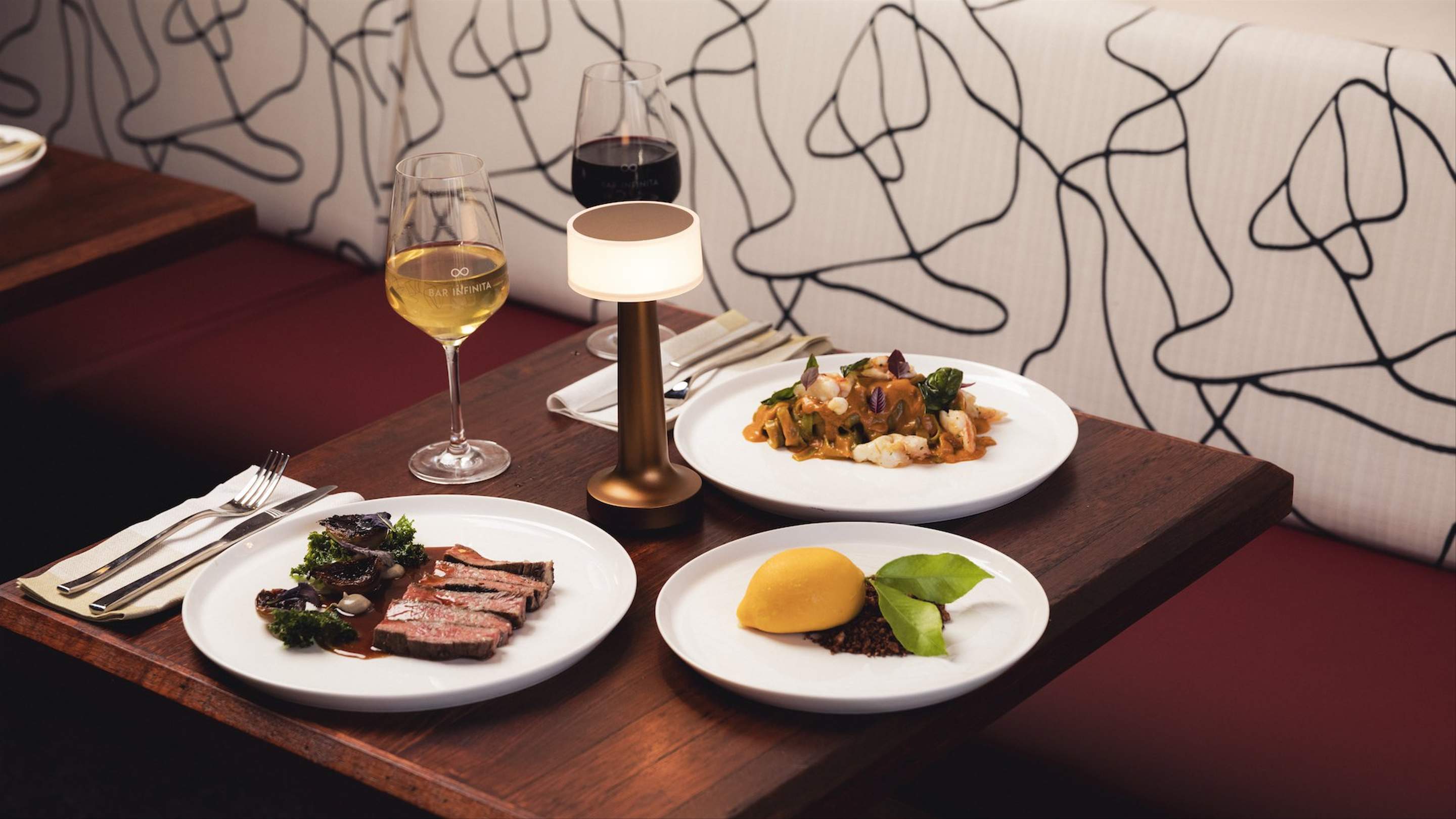 Bar Infinita, Gordon Review