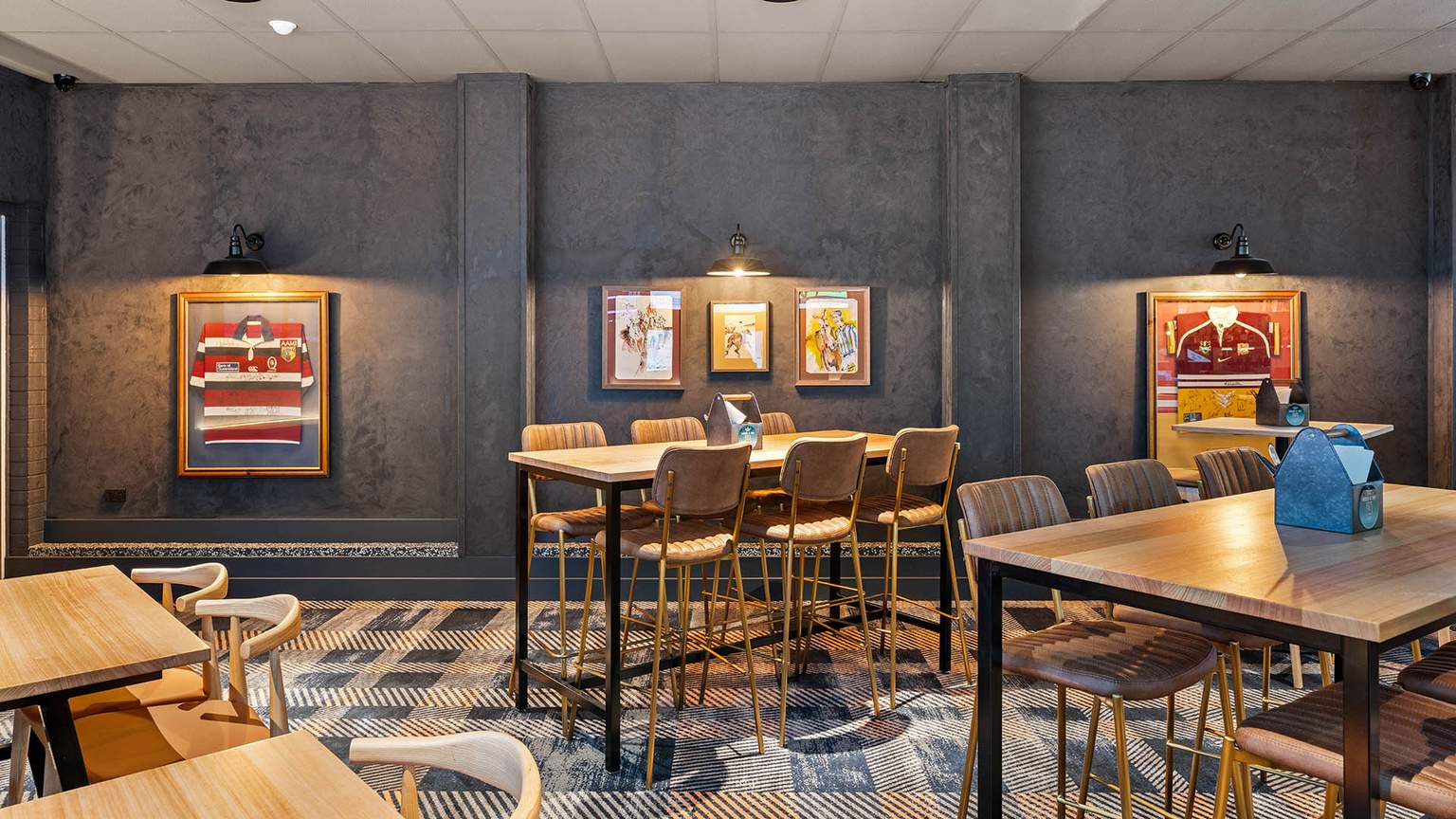 Brighton Hotel, Brighton Review