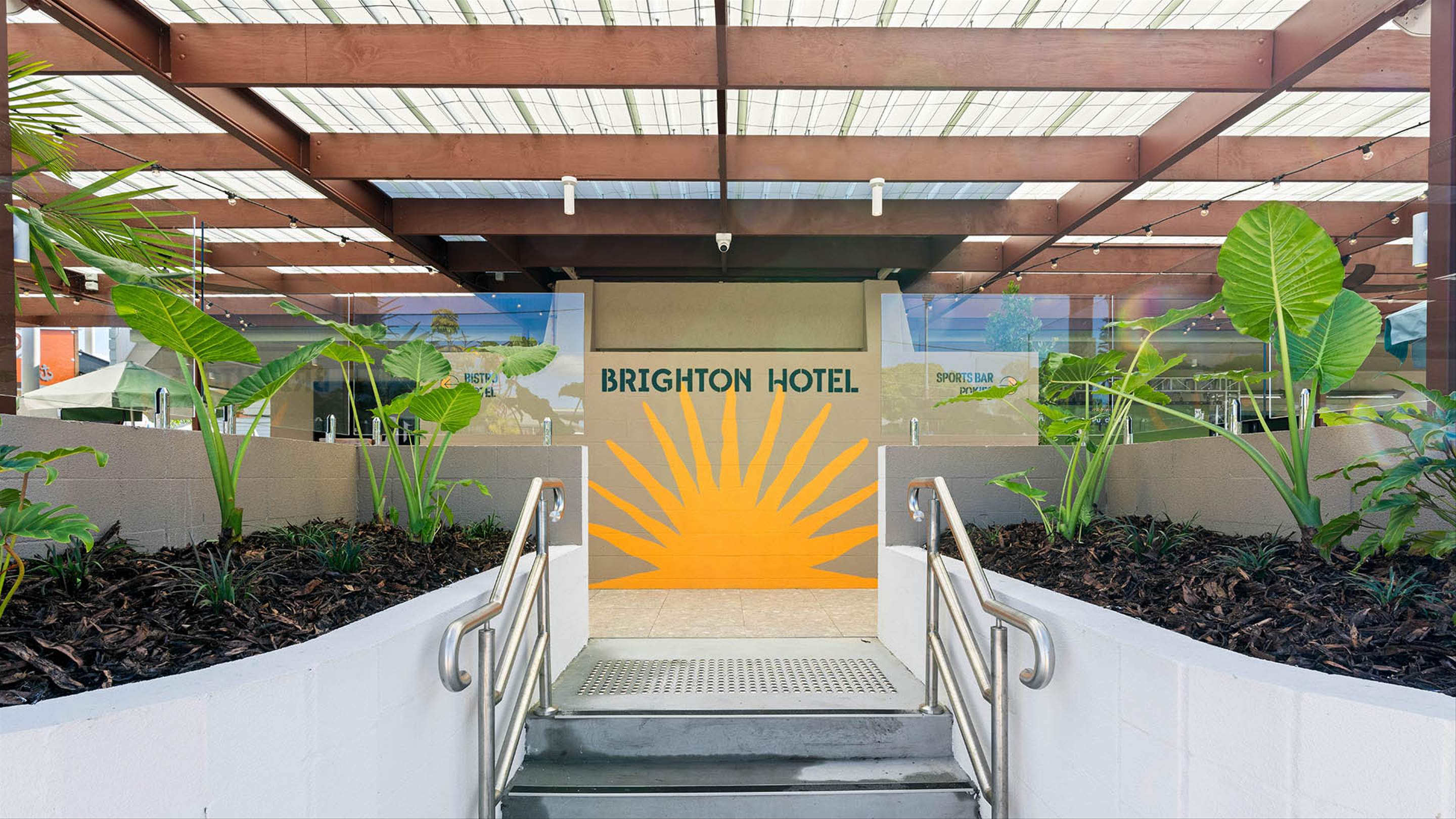 Brighton Hotel, Brighton Review