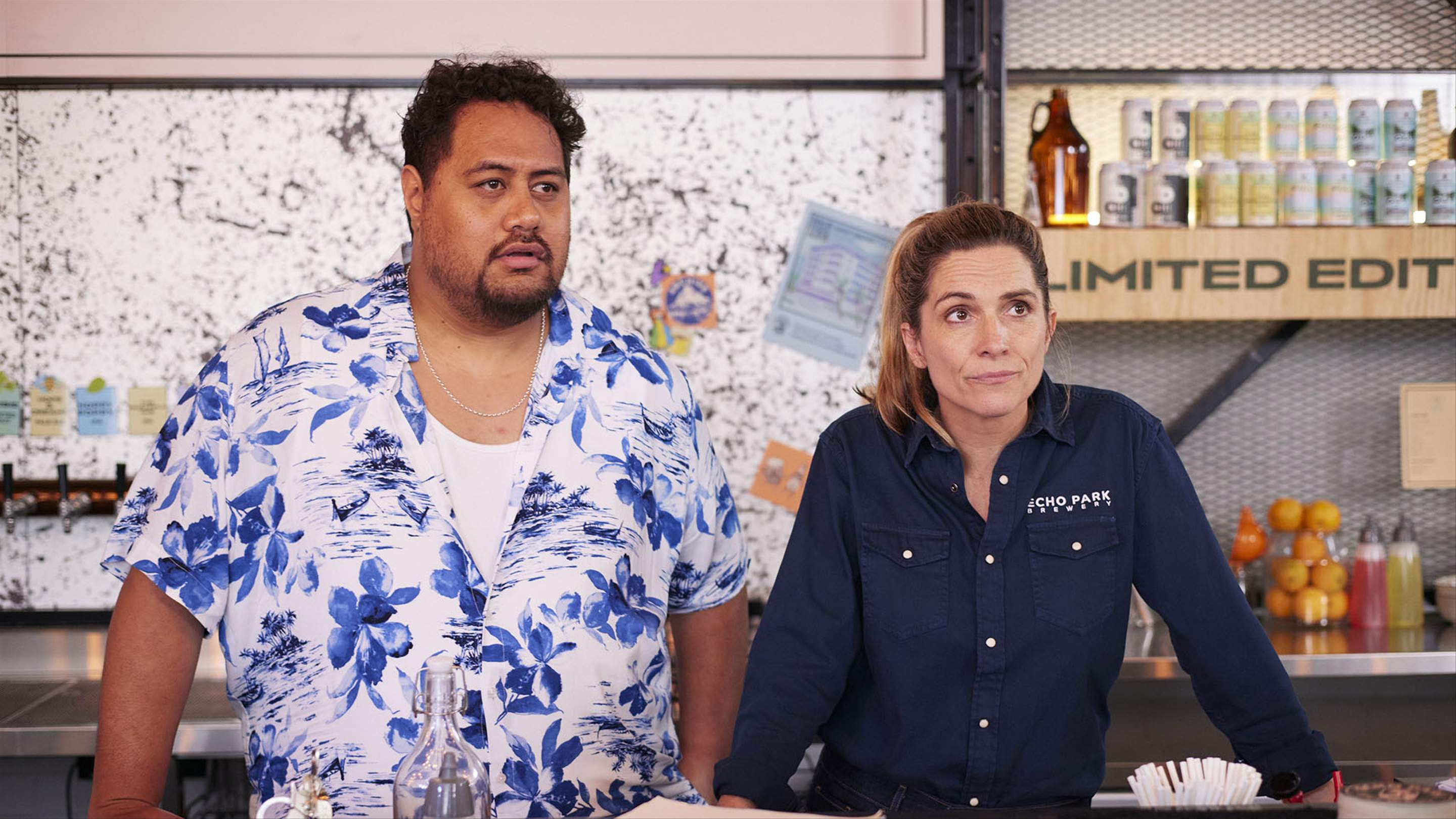 Same Delightful Dog-Adoring Rom-Com Sitcom, But with a Few New Tricks ...
