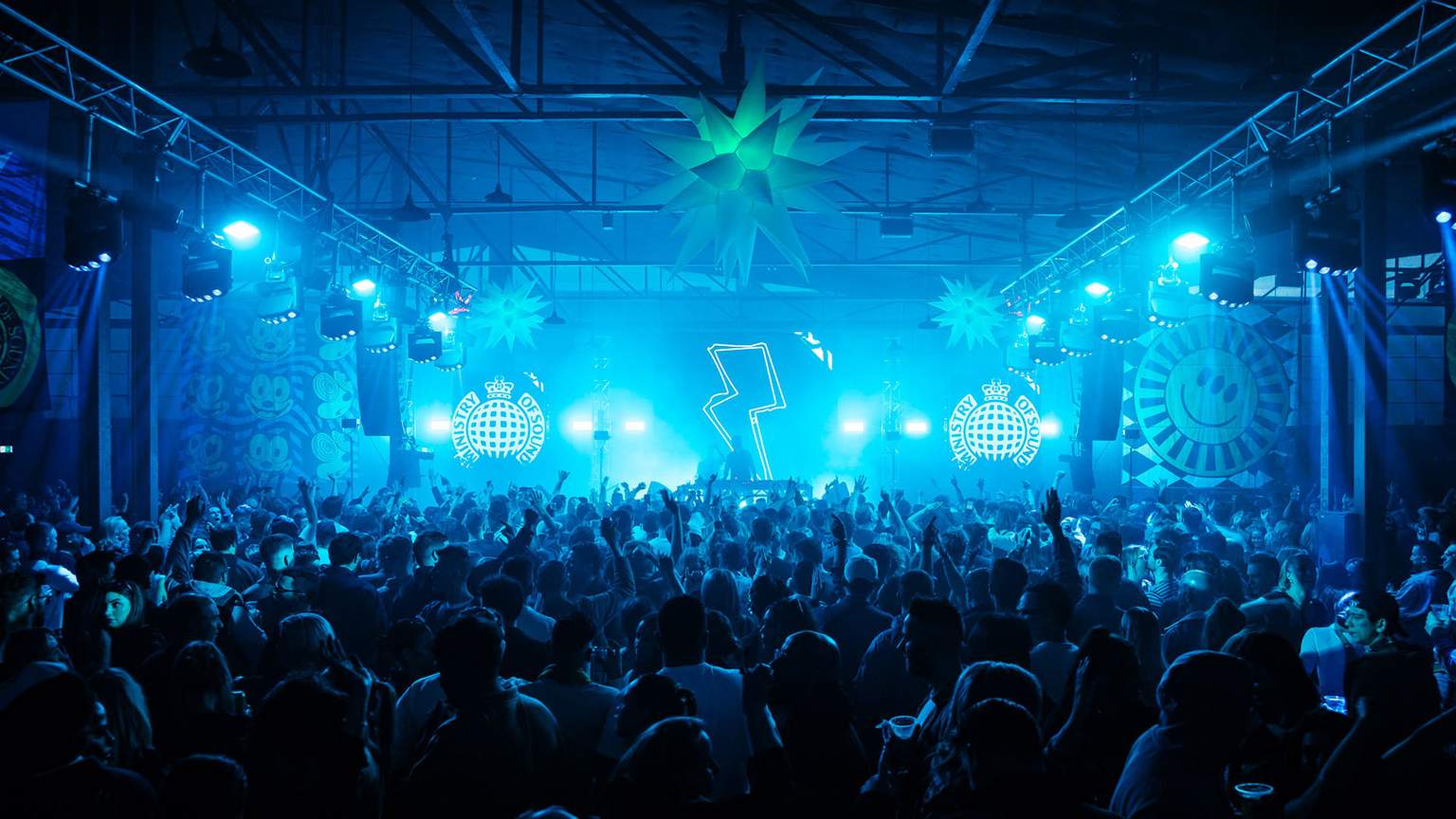 Rave Alert: Ministry of Sound's Massive 90s and 00s Parties Are Touring ...