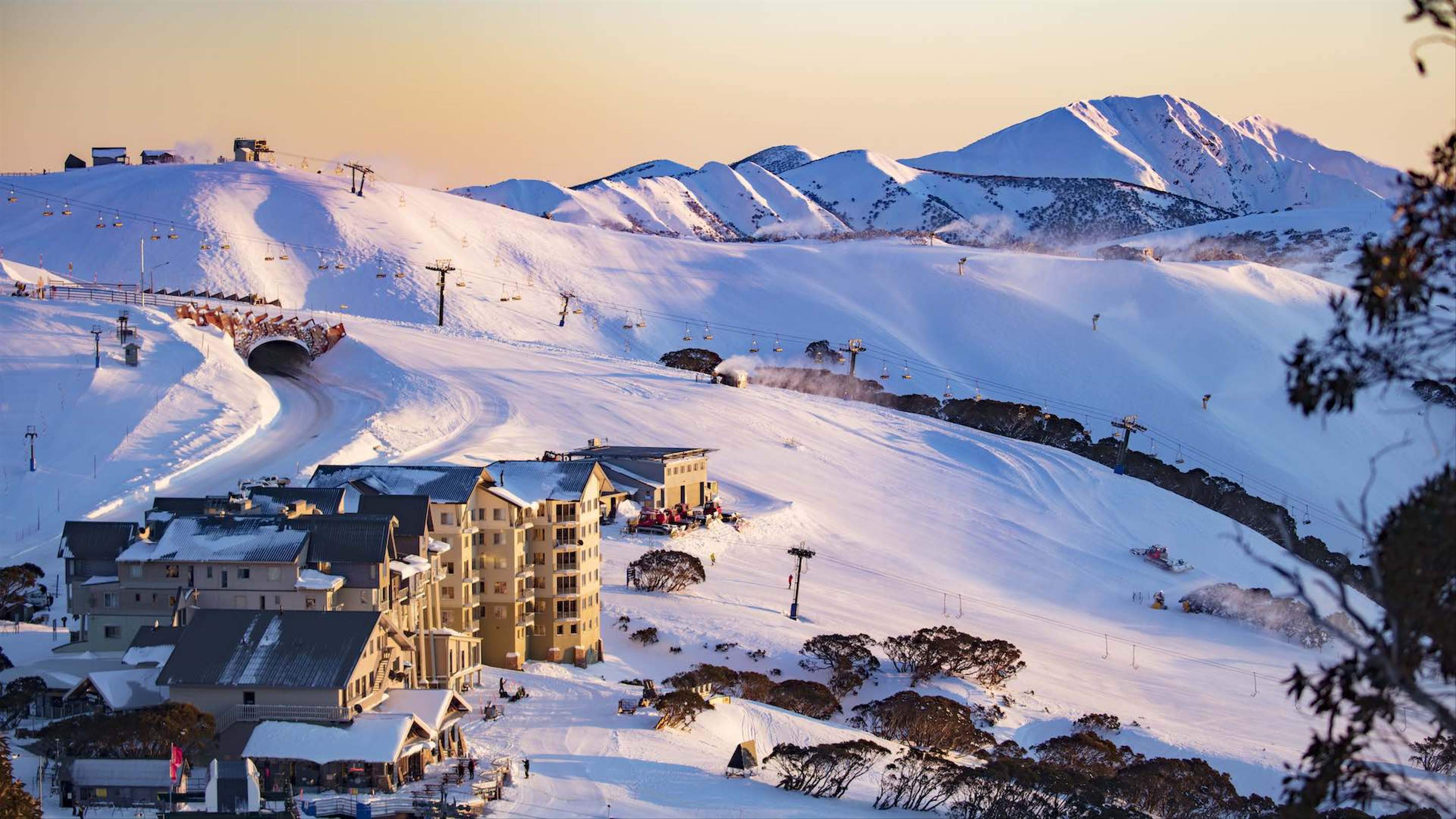 Five Incredible Mt Hotham Views to Catch This Winter - Concrete Playground