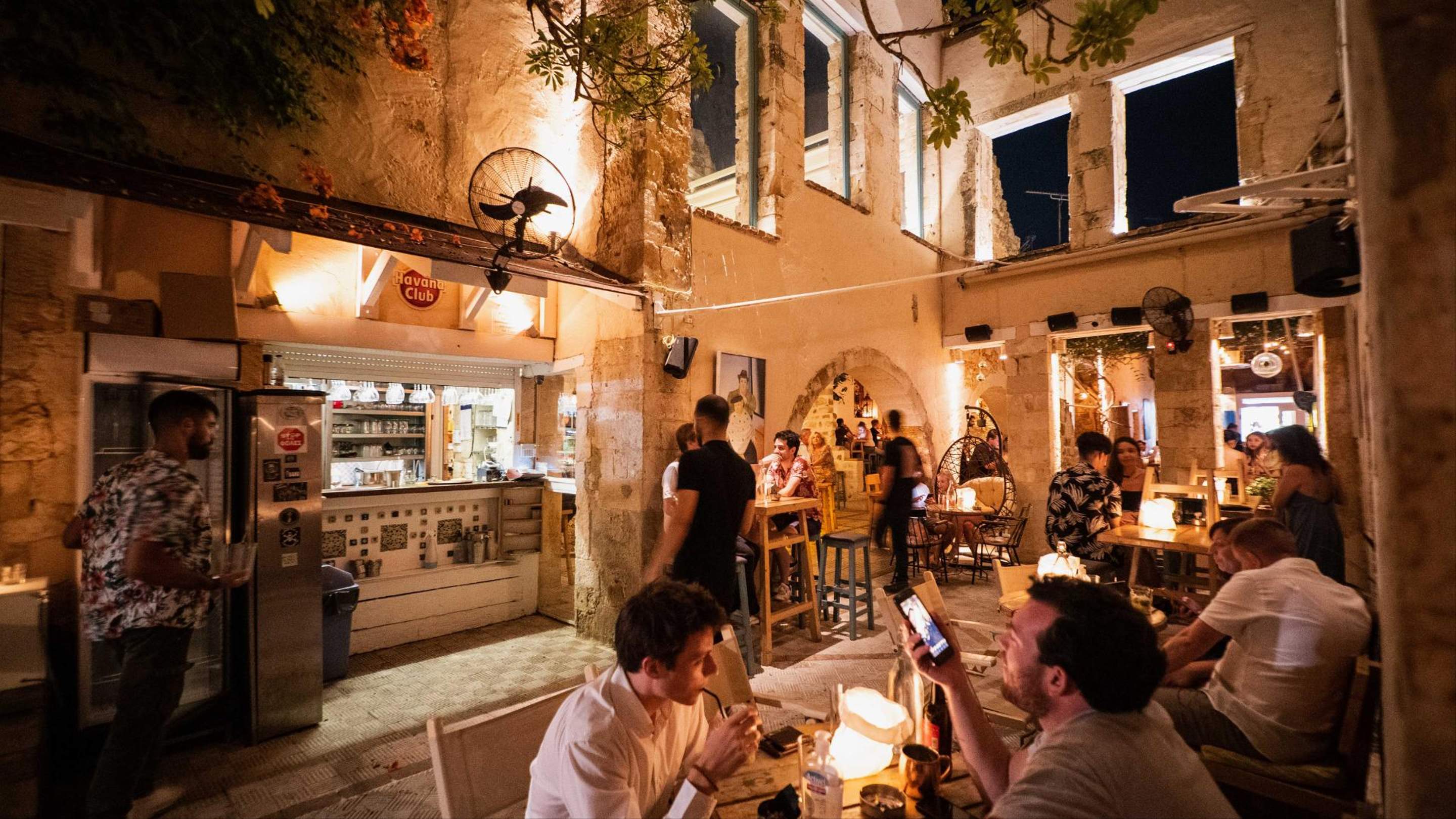 Sinagogi Open Air Bar, Chania Review