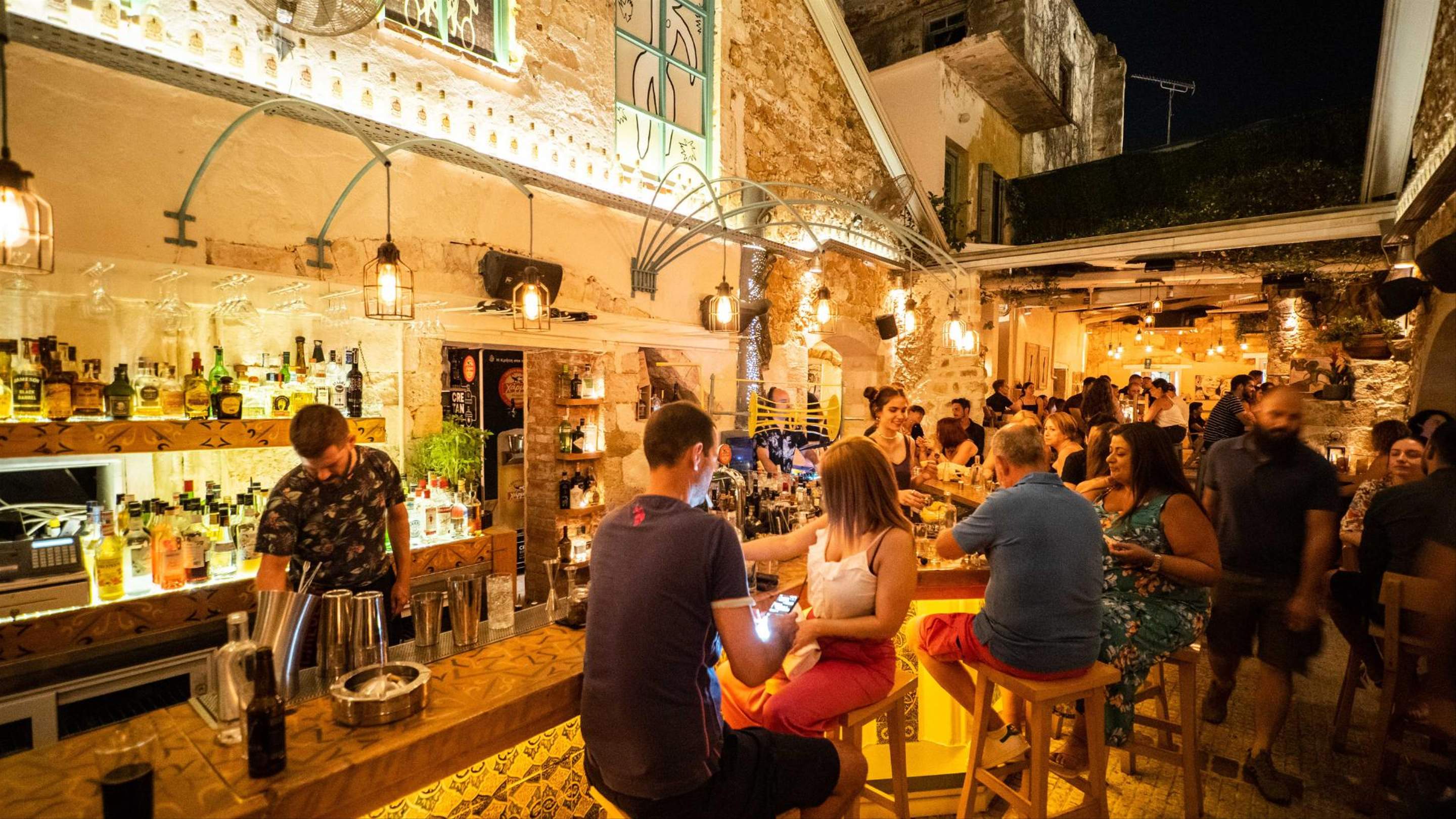 Sinagogi Open Air Bar, Chania Review