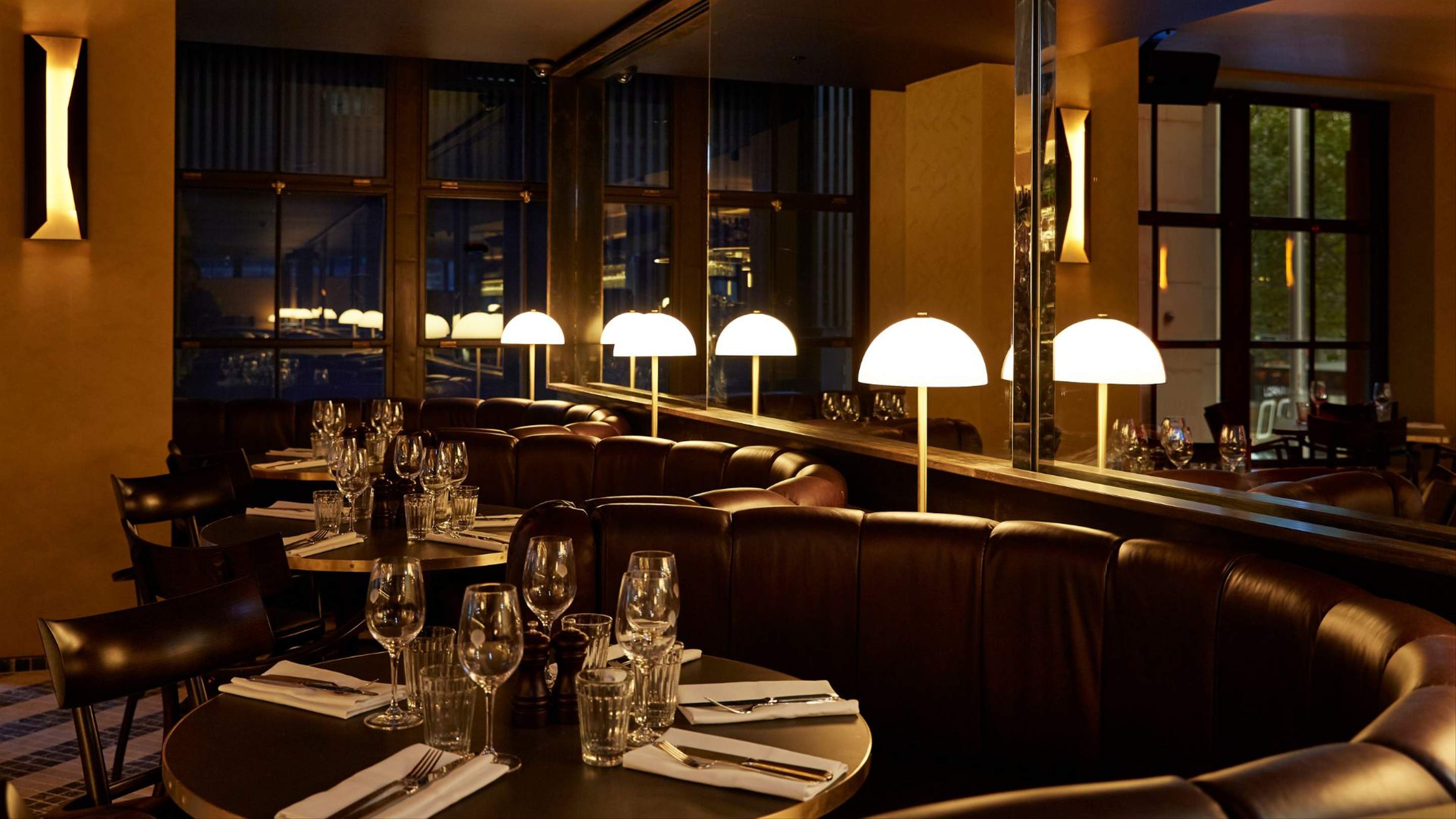 The Hits at Menzies Bar and Bistro - Concrete Playground