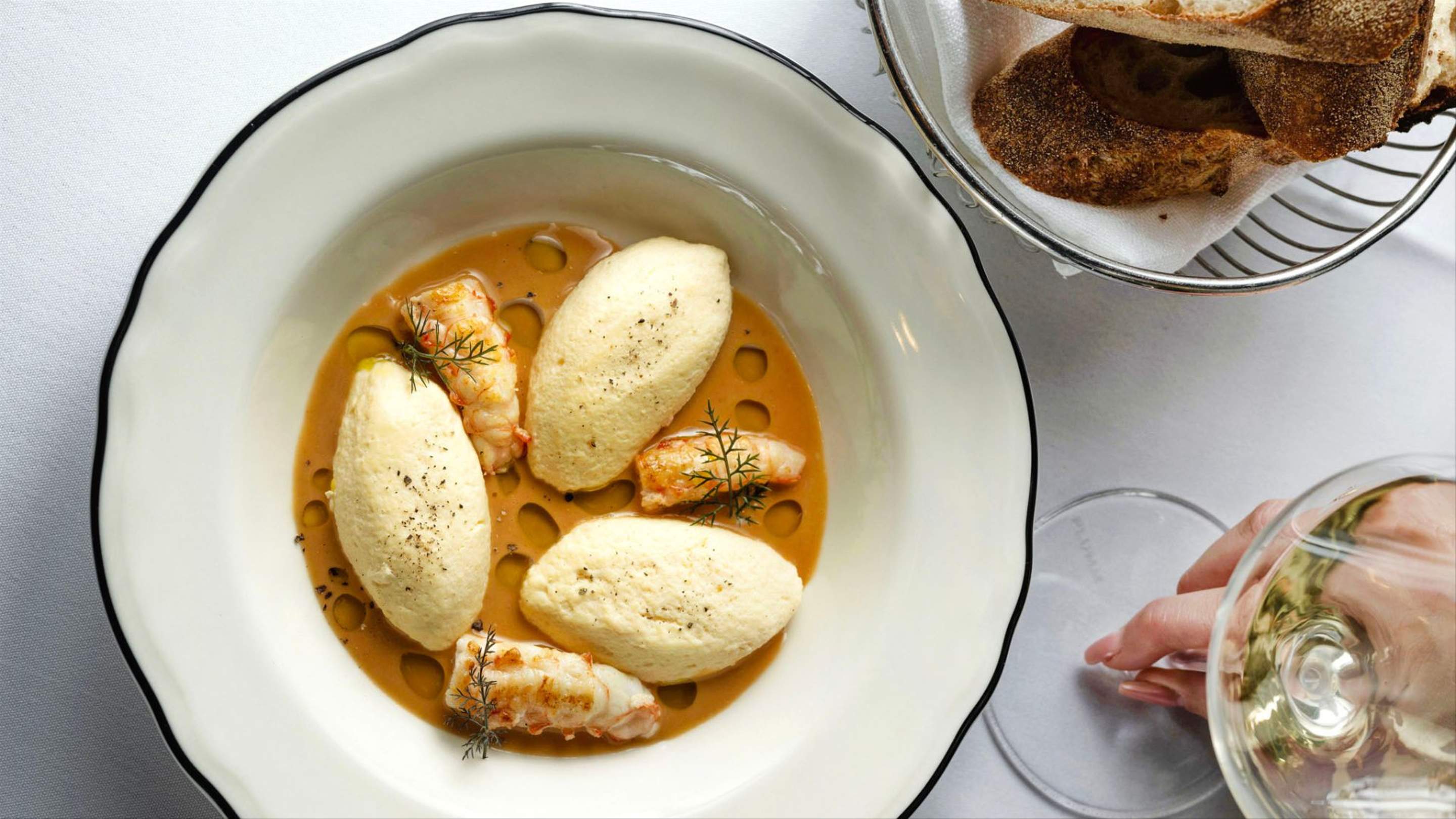 Monopole, Sydney Review