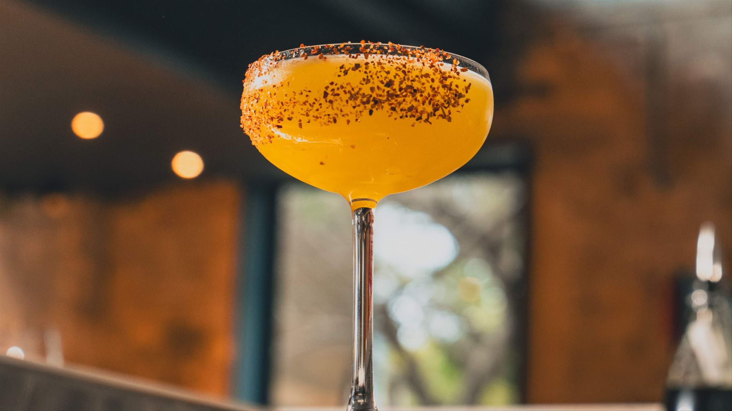 Comedor, Newtown Review