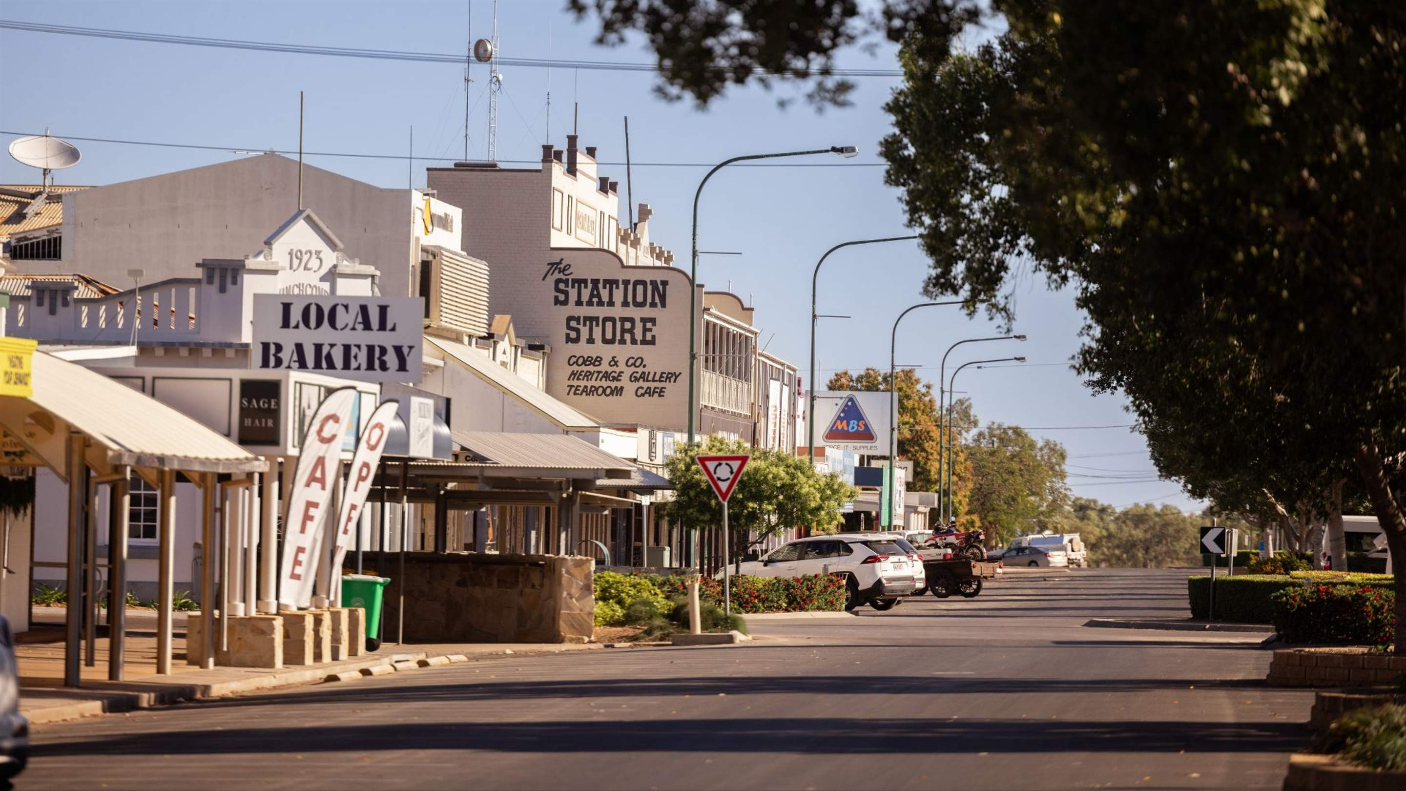 Discover Longreach: A Guide to Queensland's Outback Oasis - Concrete ...