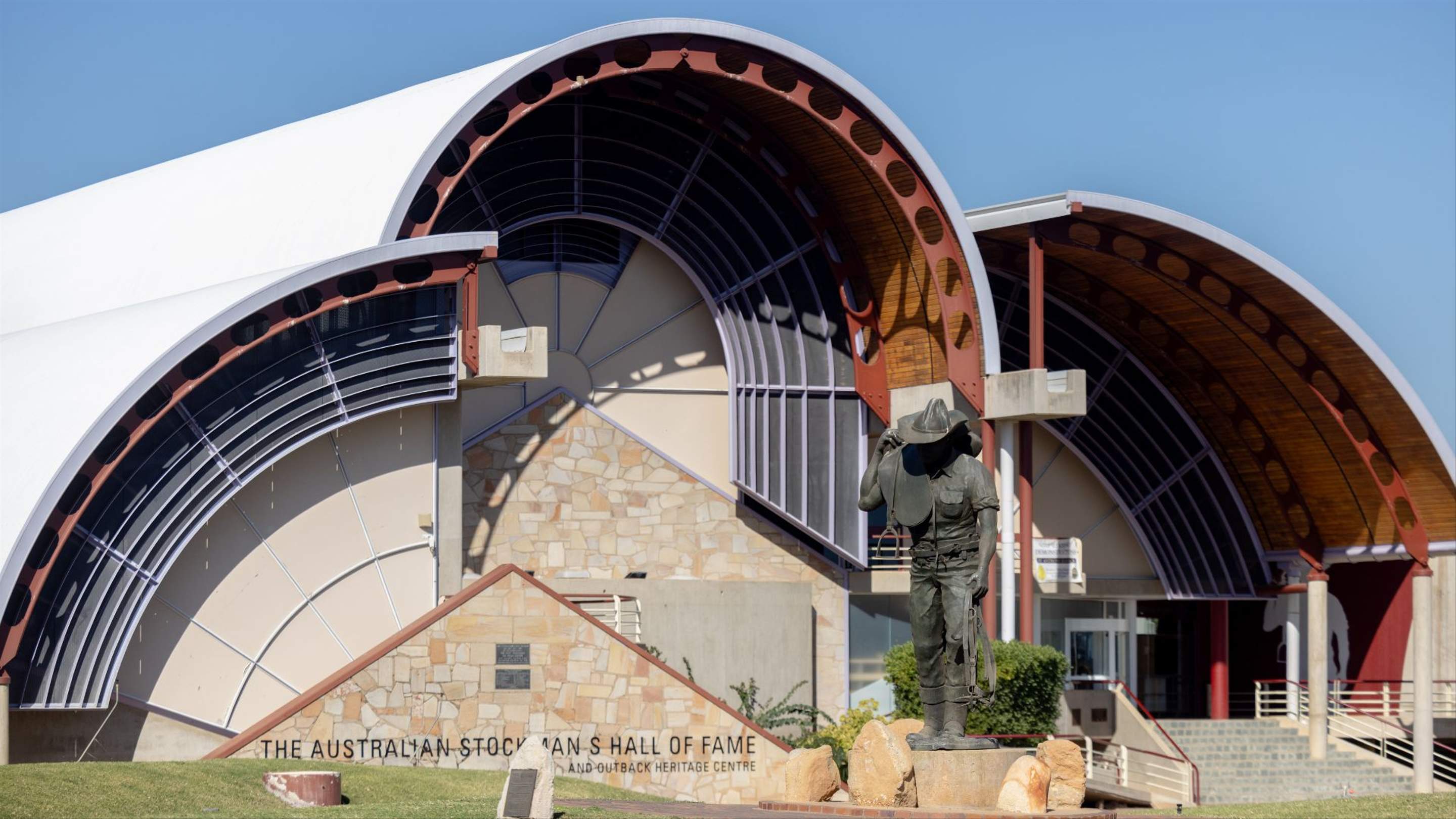 Discover Longreach: A Guide to Queensland's Outback Oasis - Concrete ...