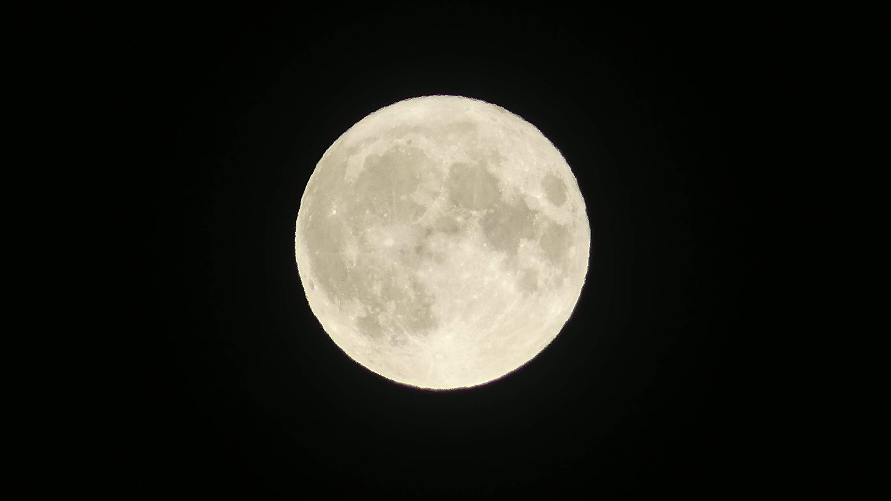 Look Up, Again: The Brightest Supermoon of 2024 Will Be Visible in ...