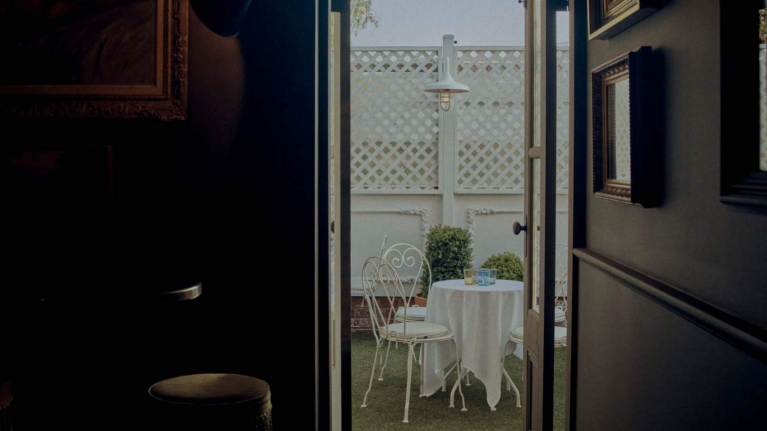 Gigi Is a Wonderfully Camp Parisian-Inspired Bar From the Entrecôte Team