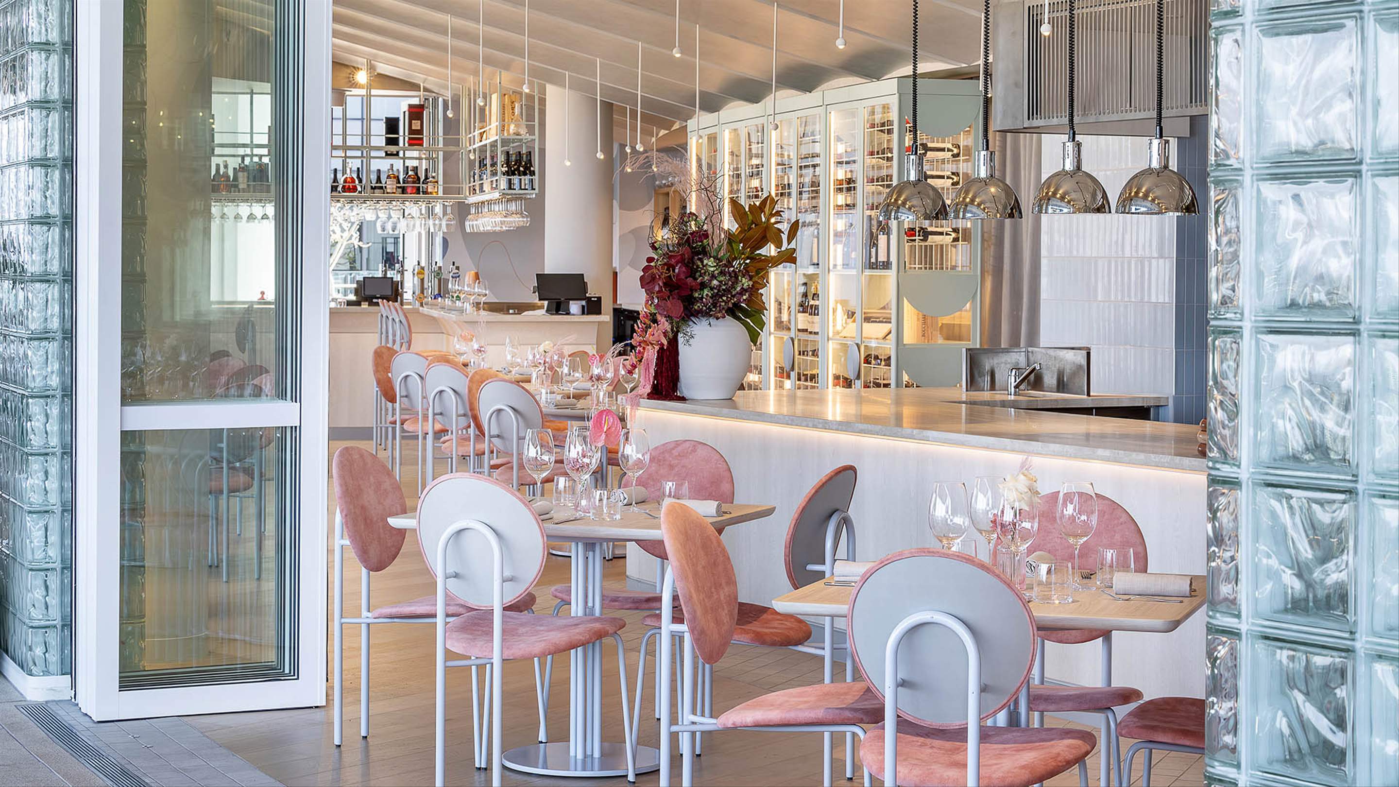 Aloria, Brisbane City Review