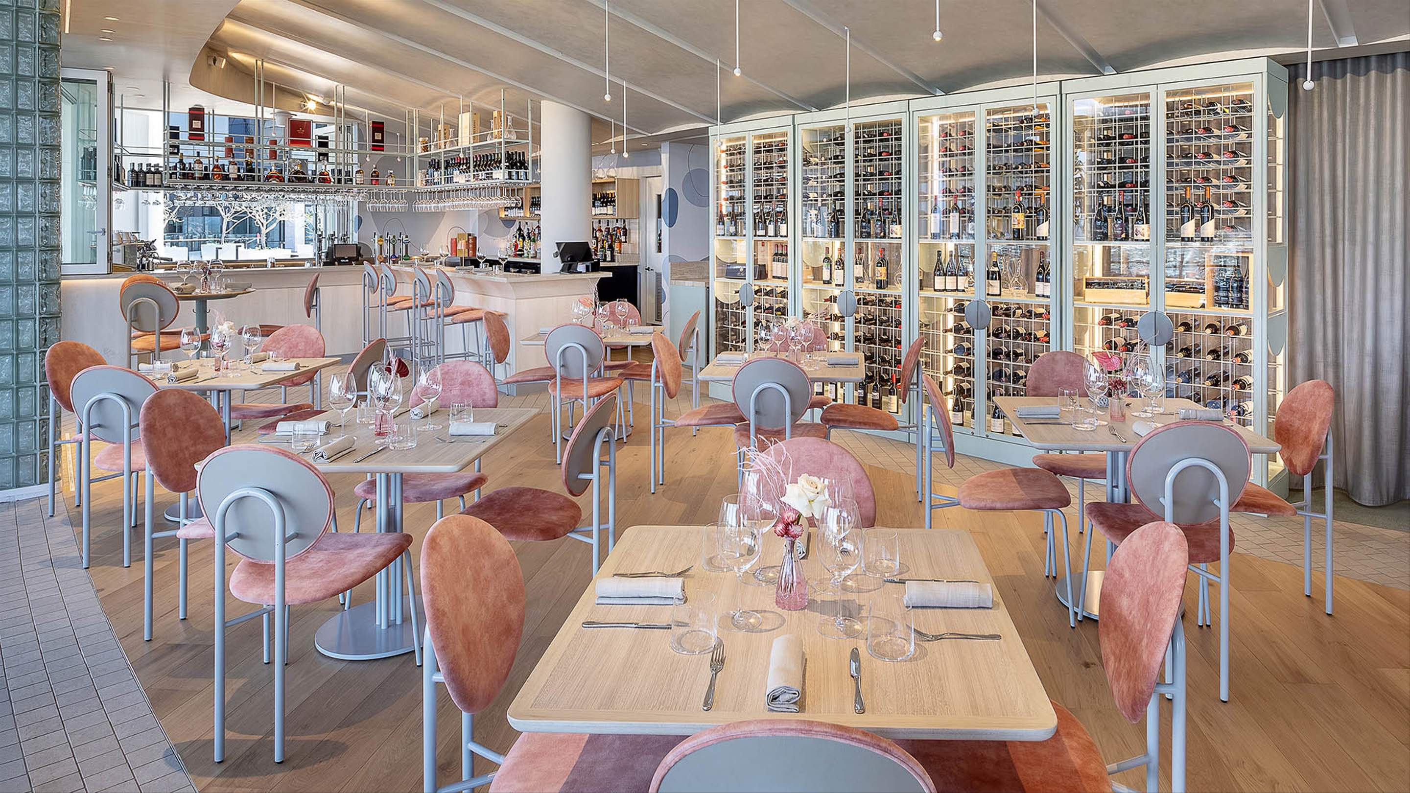 Aloria, Brisbane City Review
