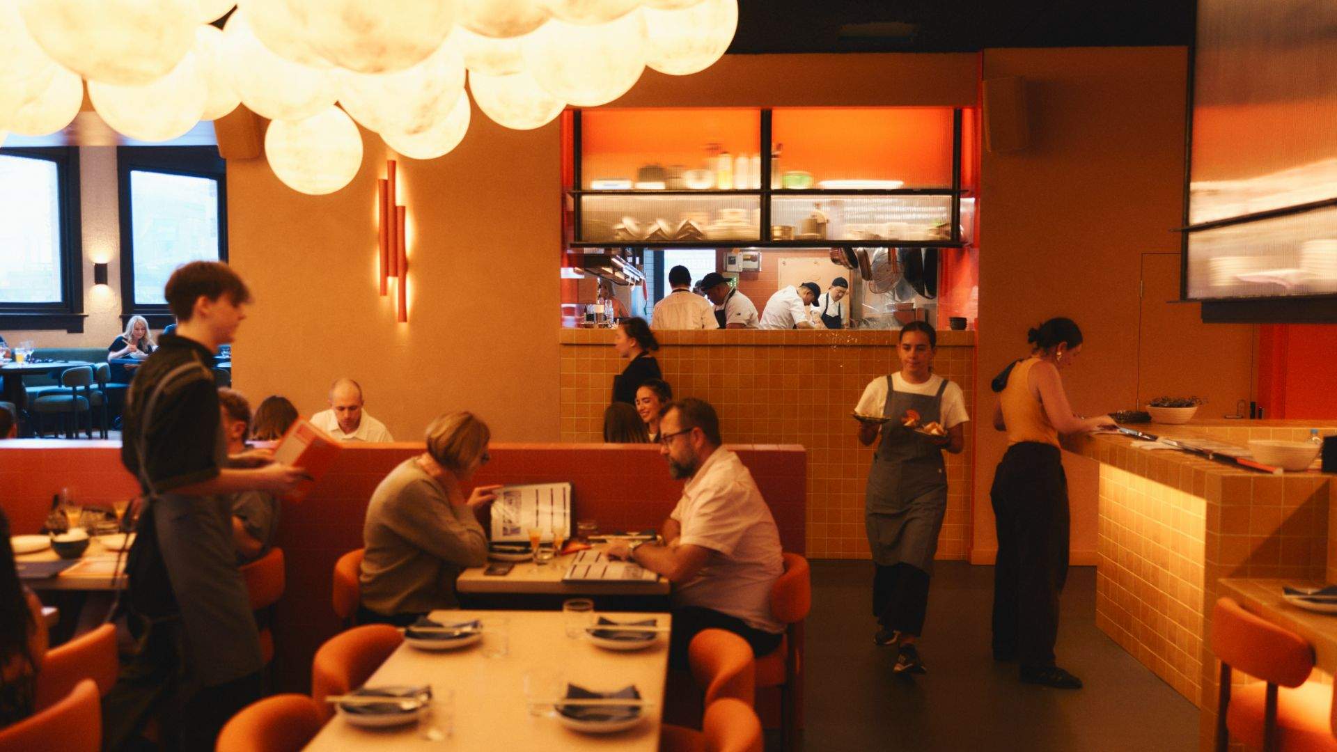 All-Day Happy Hour at Island Radio - Concrete Playground