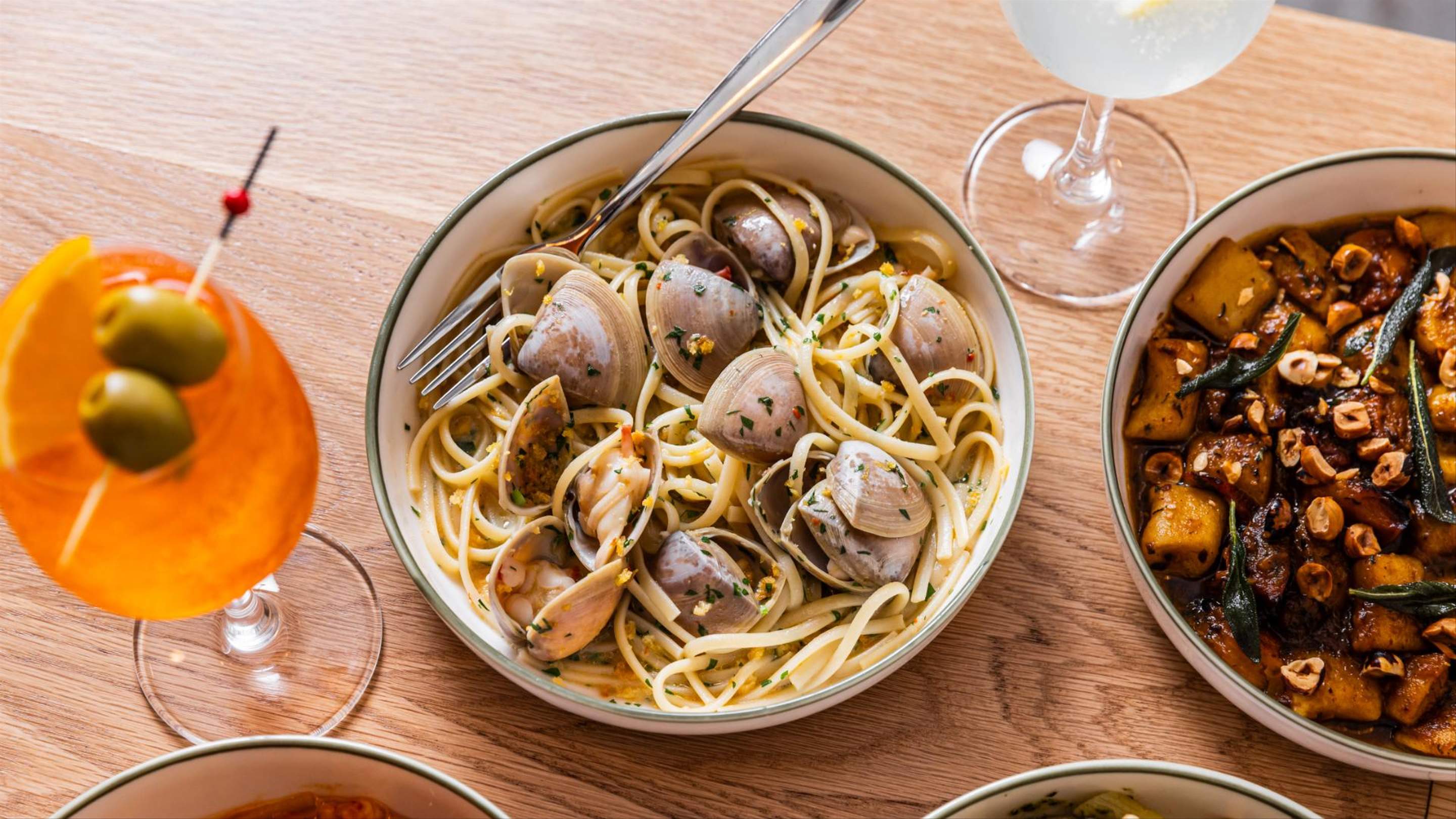 Now Open: Rosa Is Pyrmont's Newest Neighbourhood Bar — and No Pasta ...