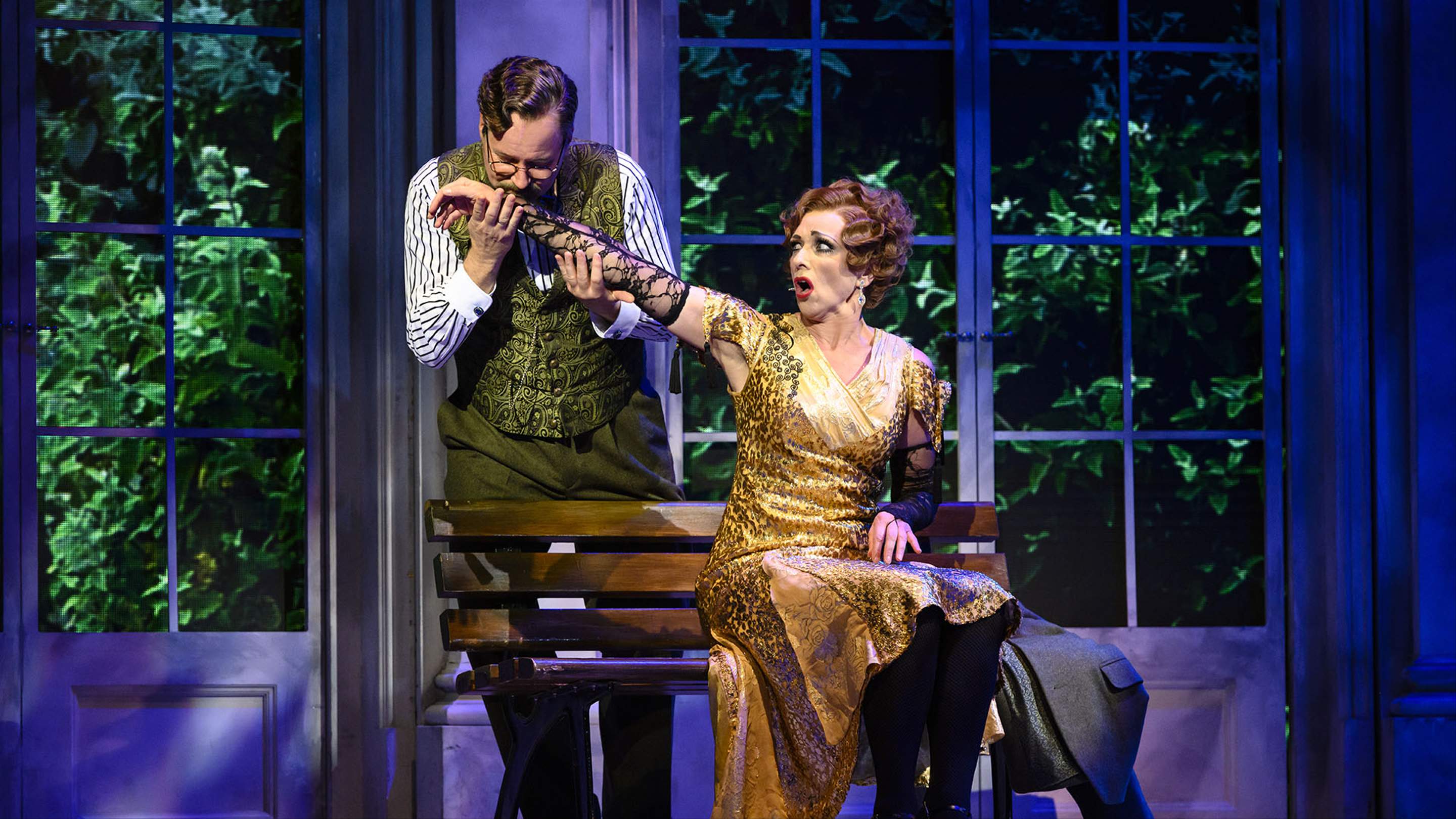 Broadway's Hit Screen-to-Stage 'Anastasia' Musical Is Finally Making ...