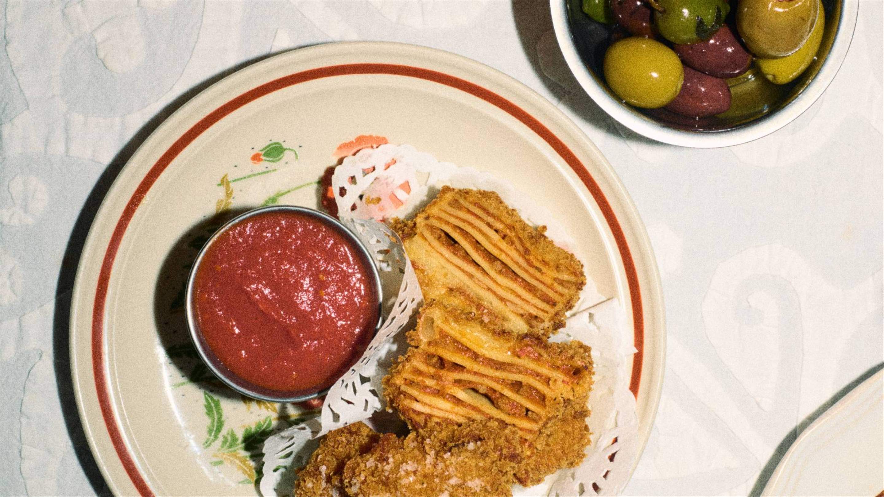 First Look: The New Freda's Is a Welcoming Neighbourhood Bar Inspired ...