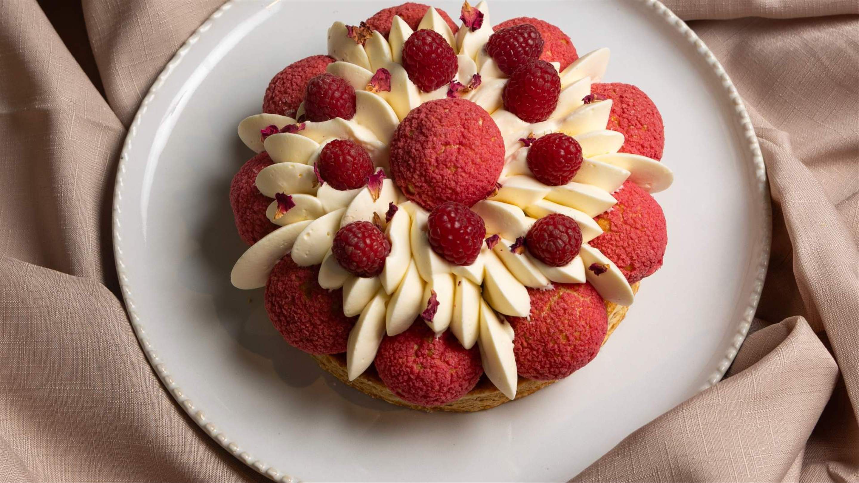 Le Yeahllow's Extremely Photogenic Mother's Day Specials Hero Rose, Raspberry and Lychee ...