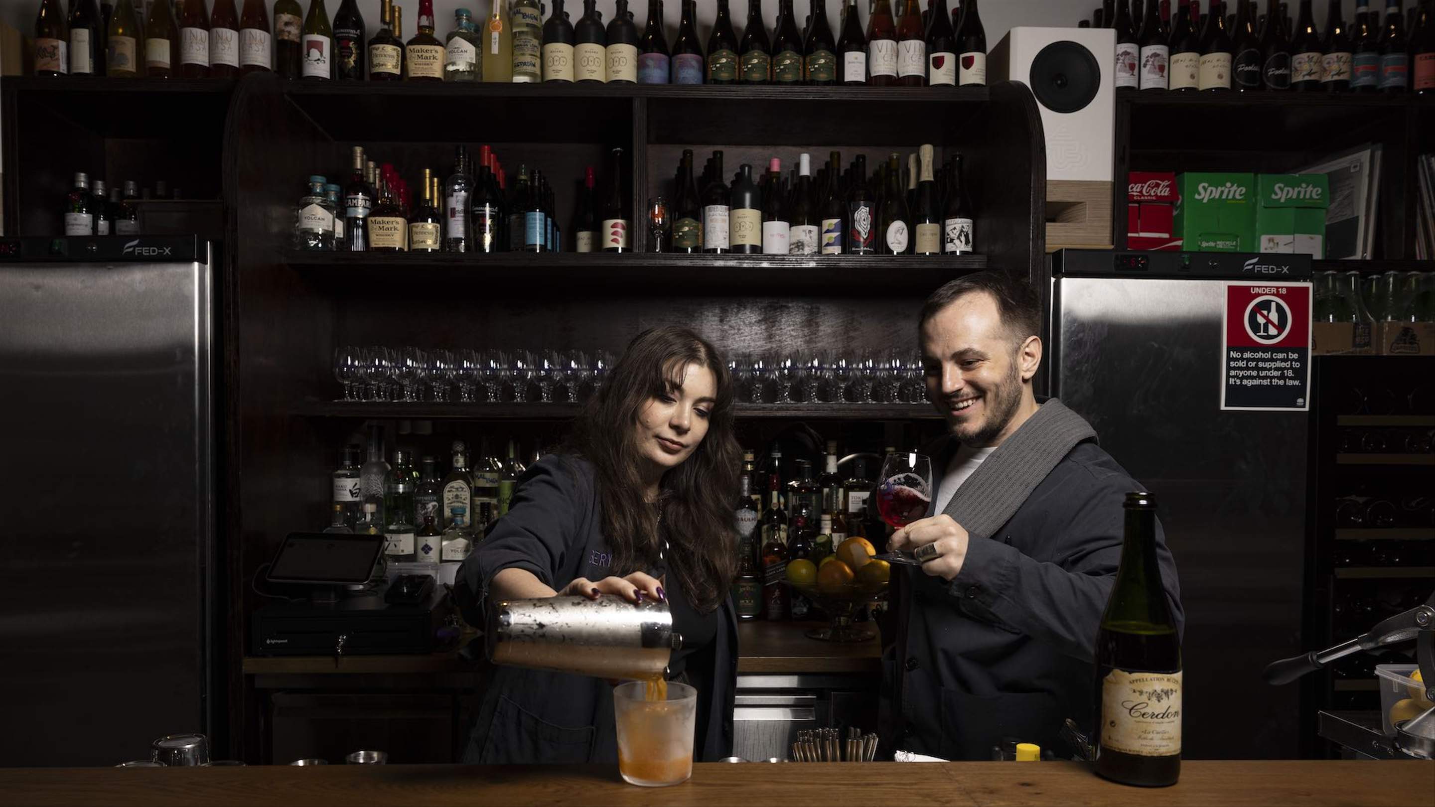 Bar DEMO, Newtown Review