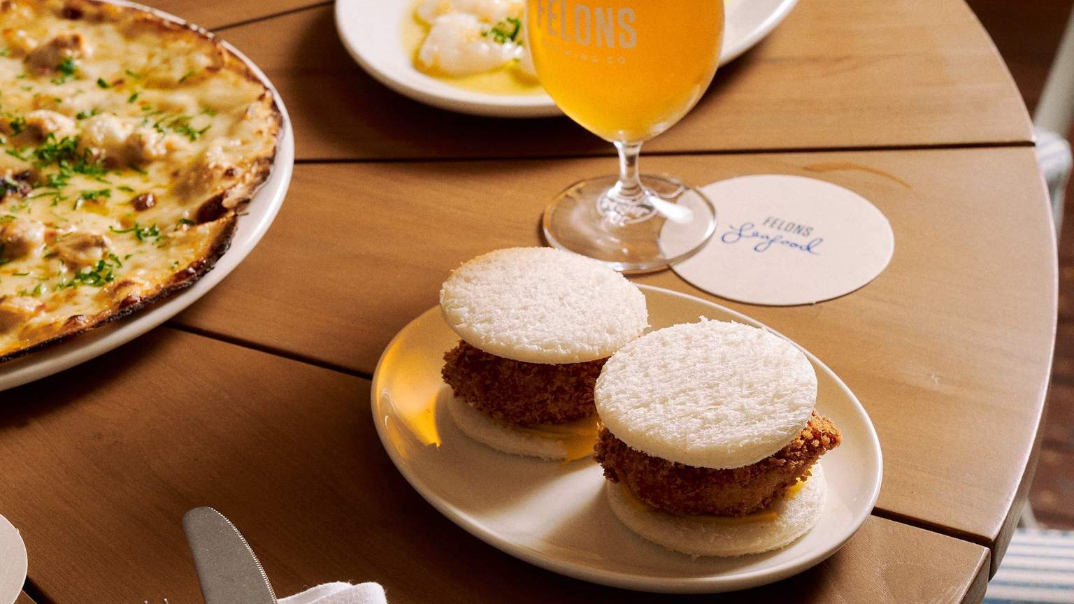 Felons Seafood, Manly Review