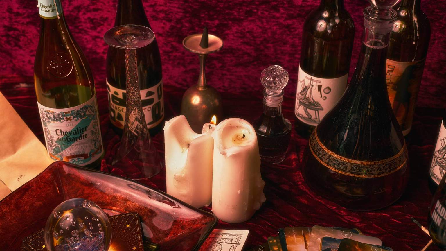 Tarot & Tannins at the Paddo Inn - Concrete Playground