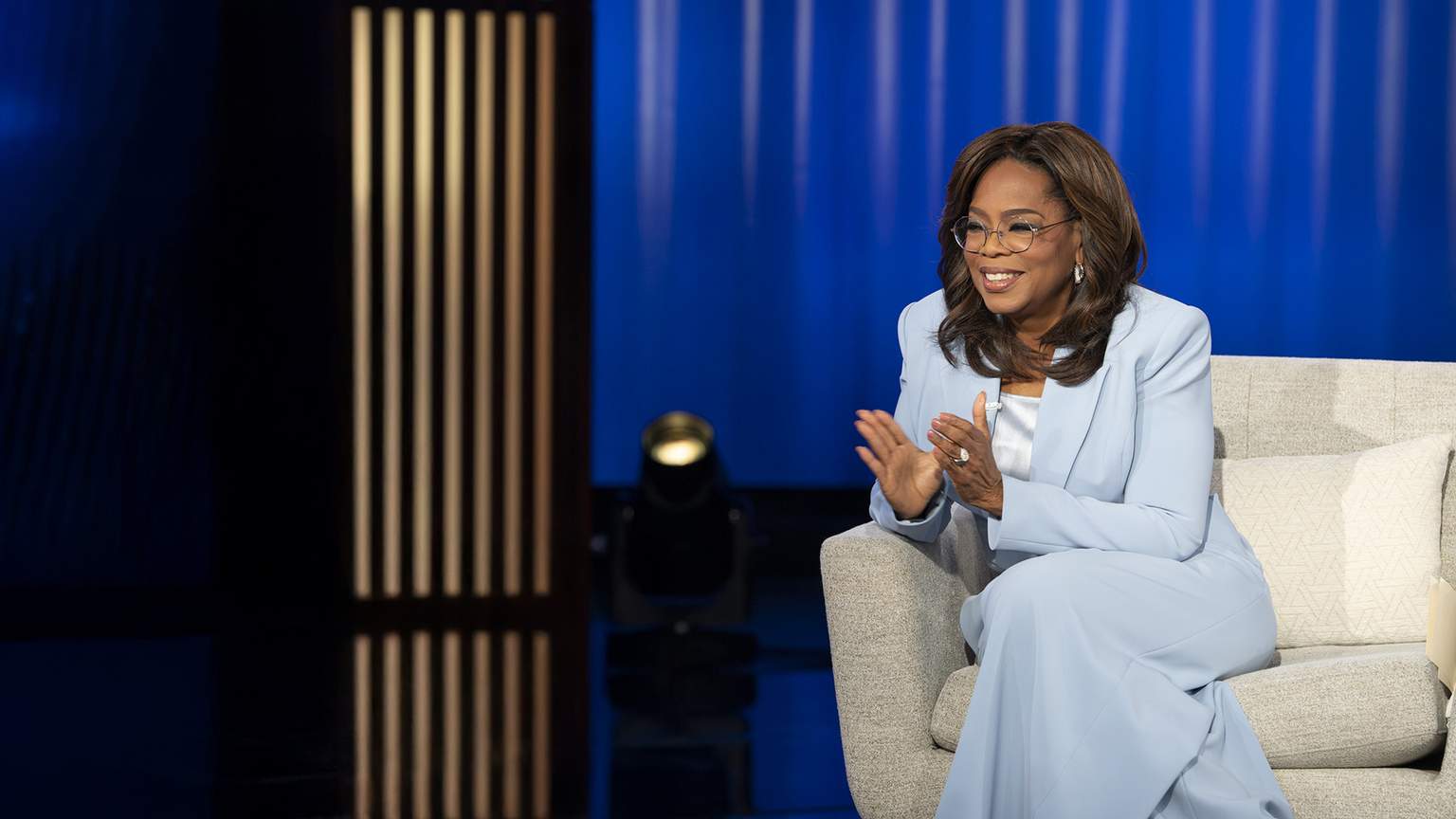 Oprah Winfrey Is Getting Chatting in Australia and NZ in 2025 on Her ...