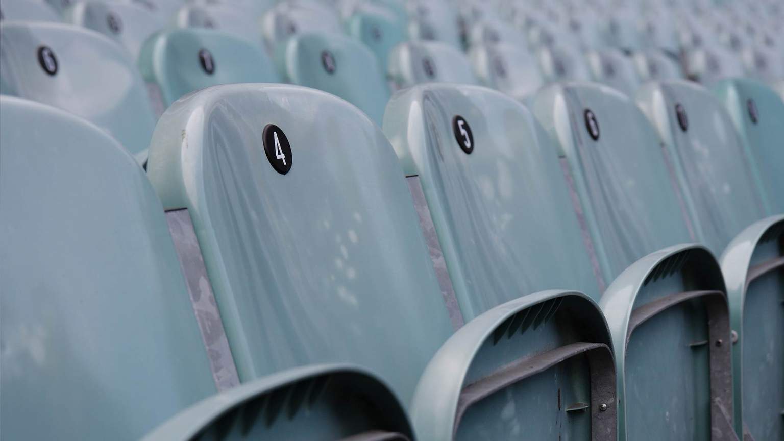 A Roof on the MCG Could Cost $6 Billion