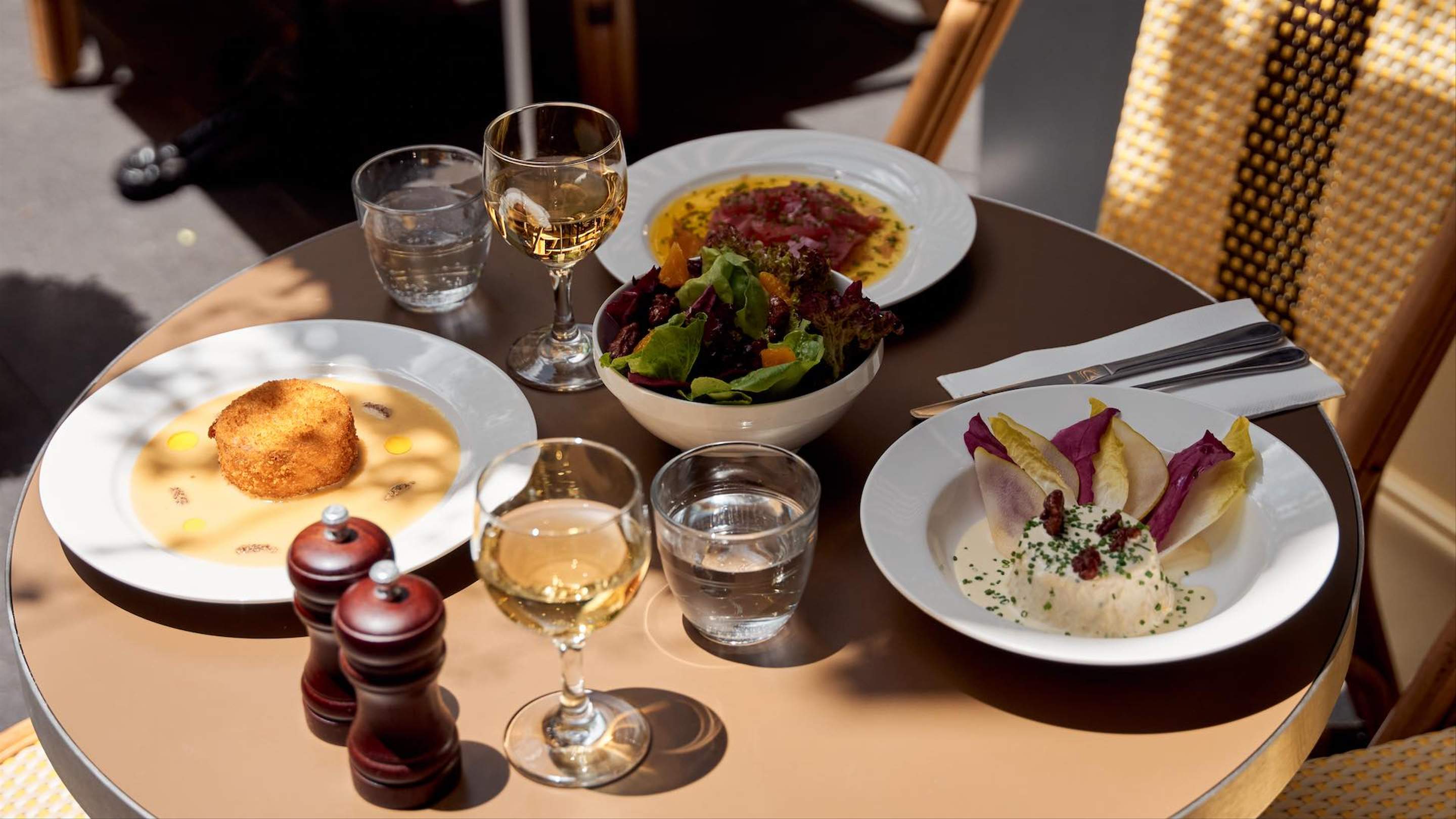 Lucette, Bowral Review