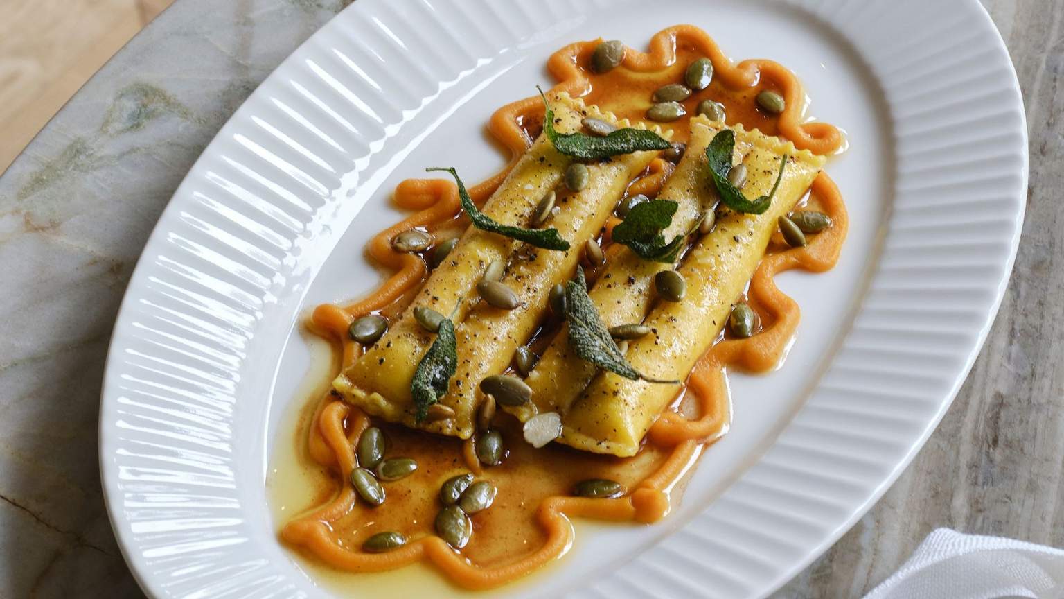 Franca, Potts Point Review